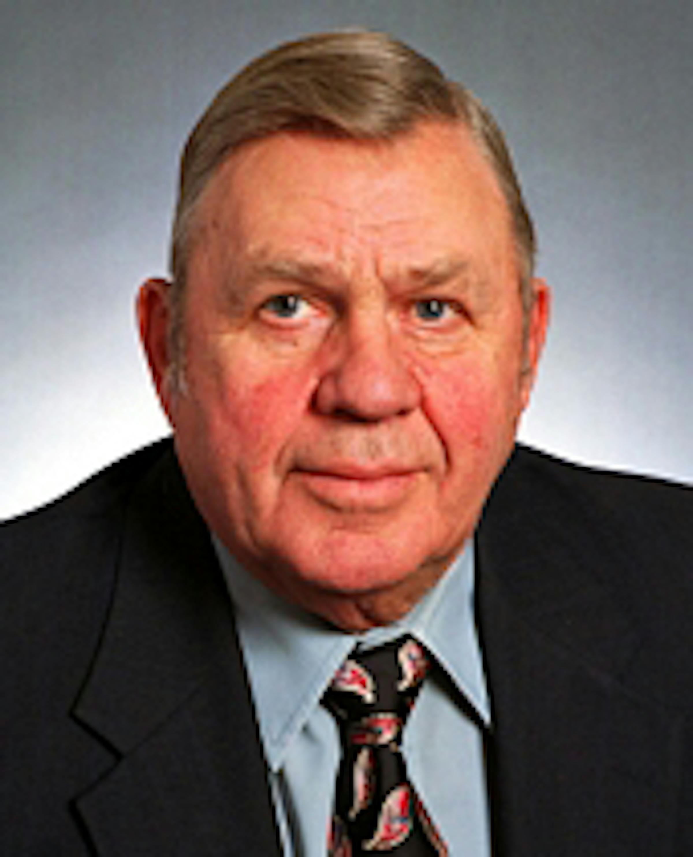 Obituary: Sen. Charlie Berg changed parties, not philosophies