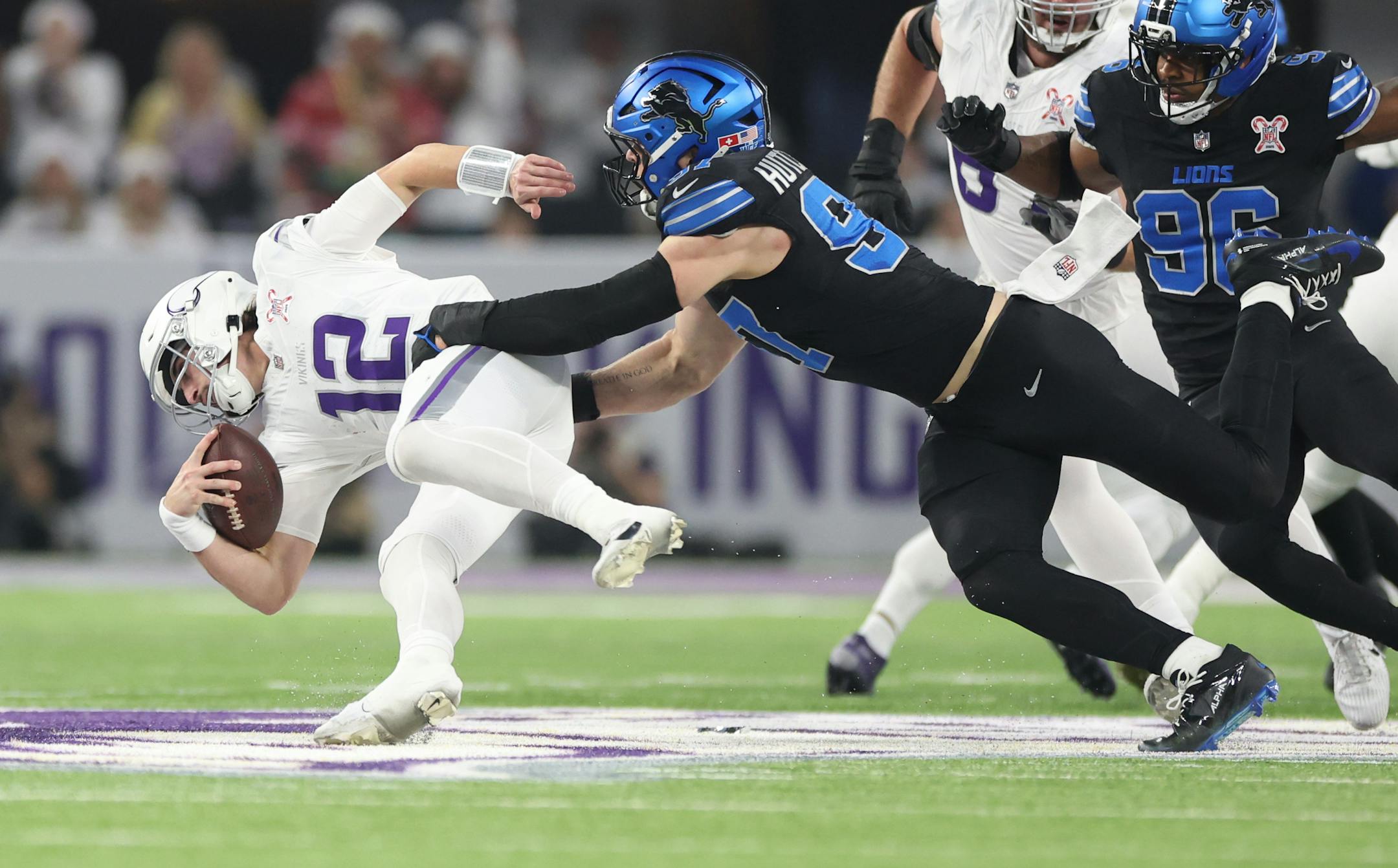 Vikings beat the Lions with little help from Max Brosmer