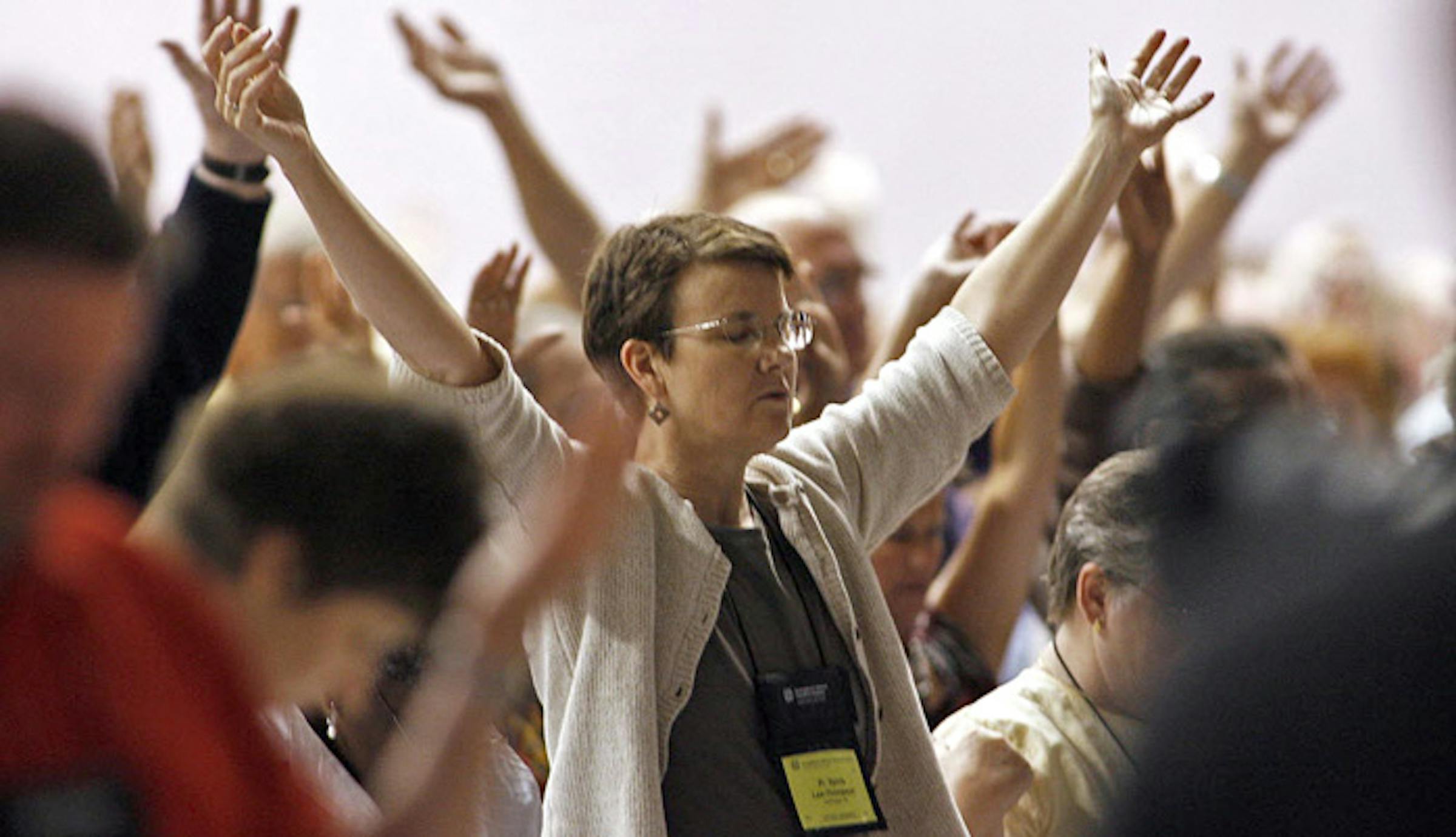 ELCA votes to allow gay pastors