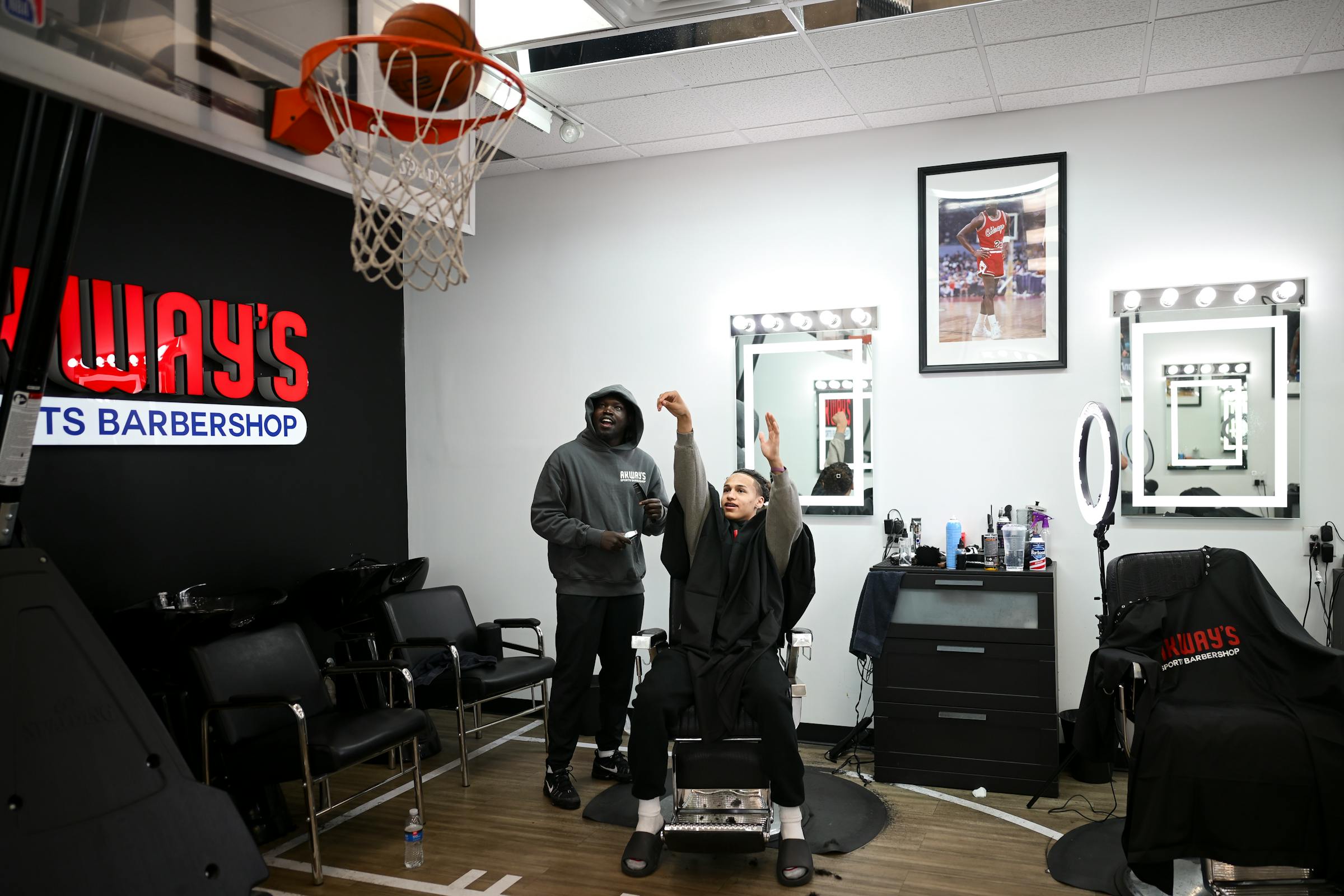 NIL and high school athletes: As younger stars get in on the action ...