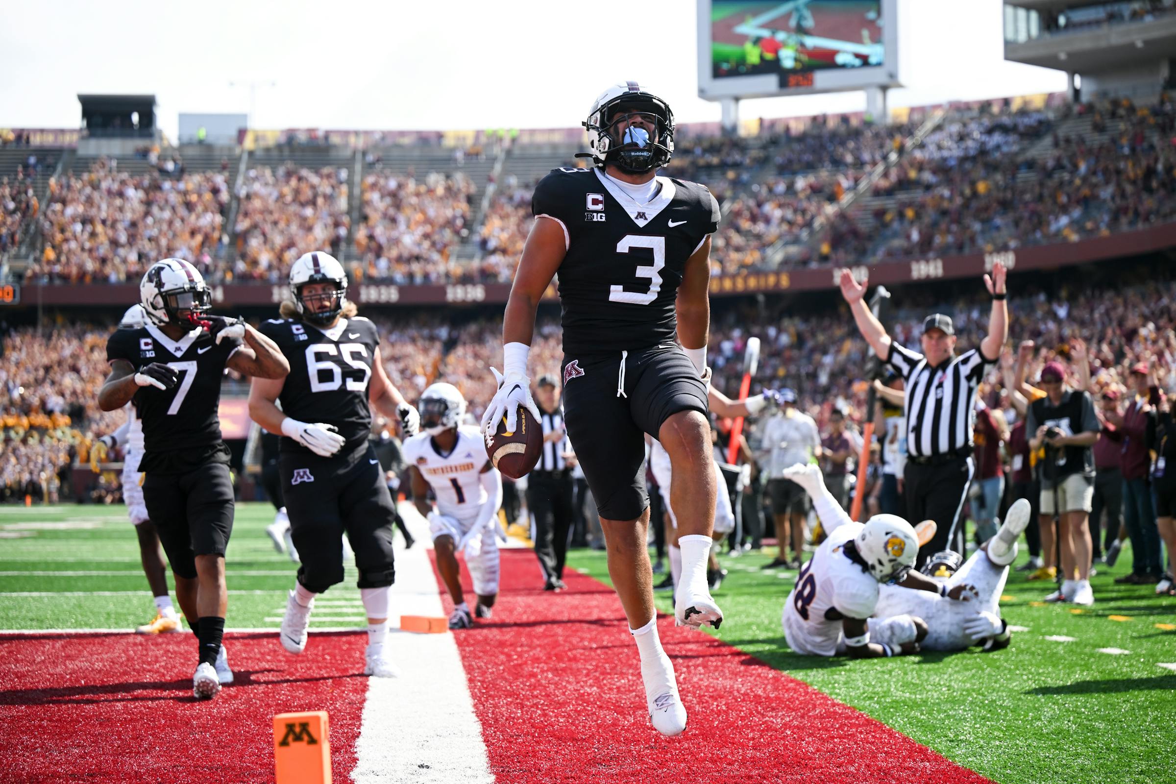 Former Gophers running back Trey Potts announces he's transferring to ...