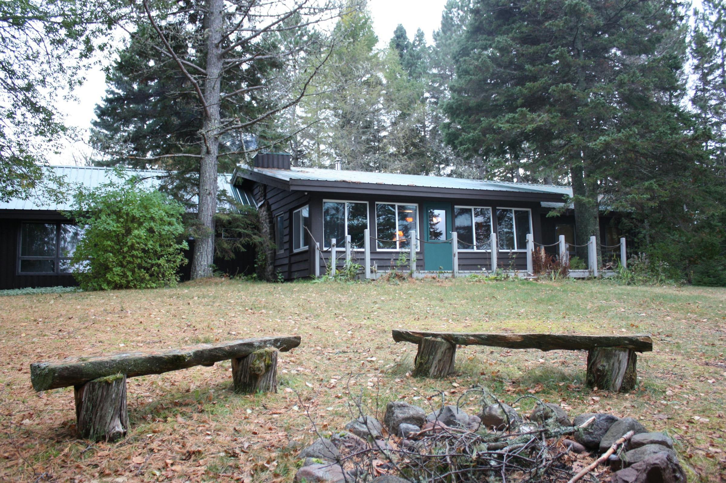 An Up North cabin and the case of a lion who once roamed its grounds
