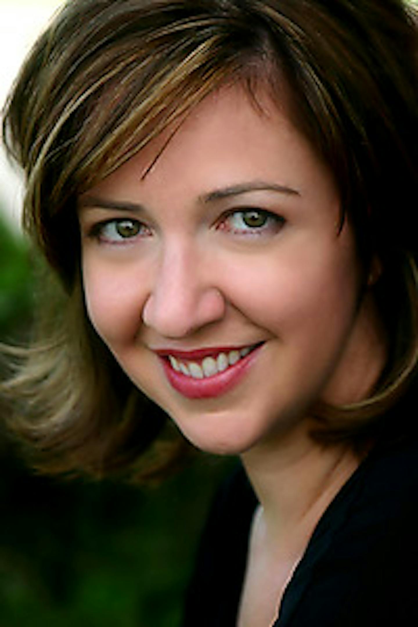 Music: Sara Renner goes Wild