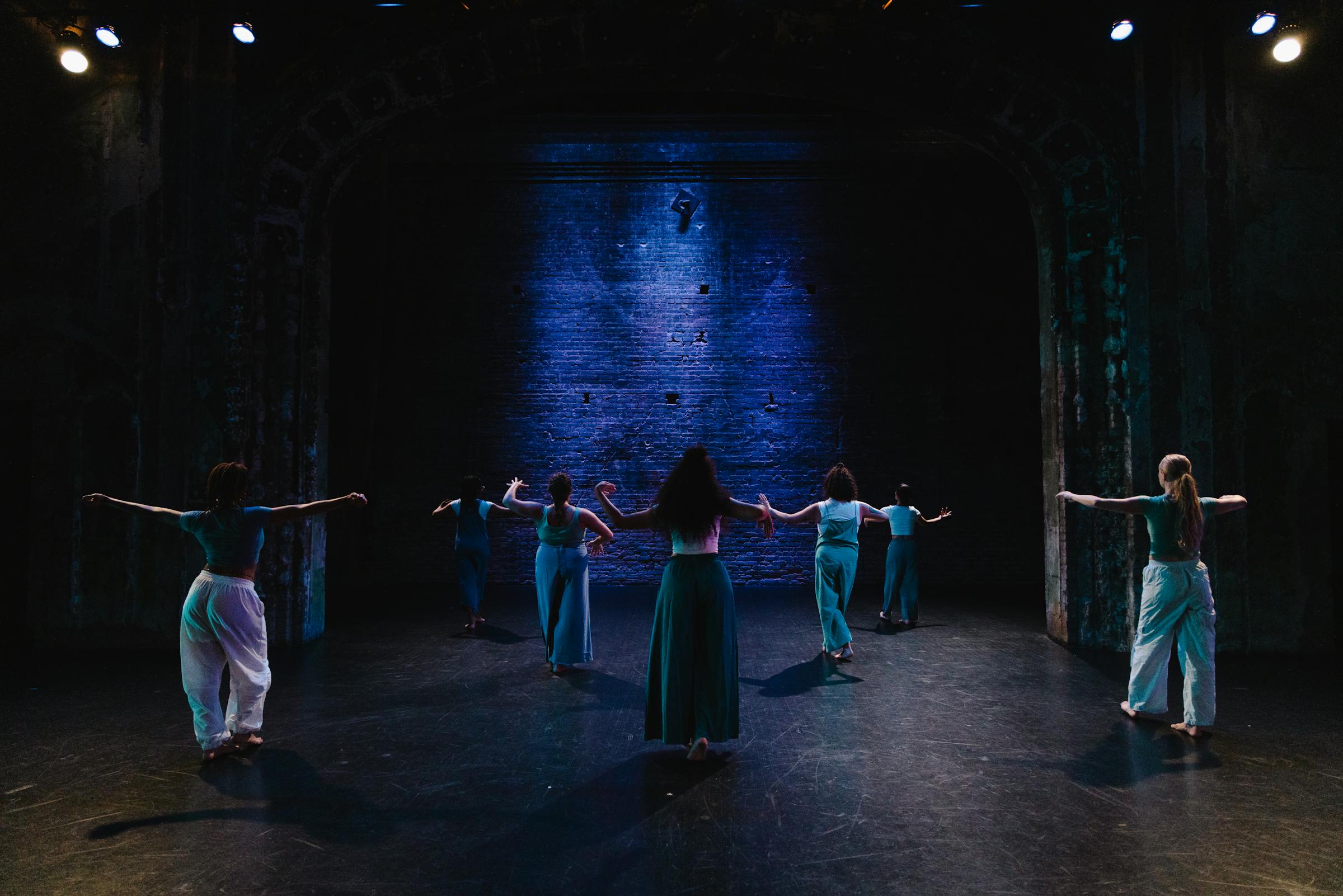 Dancers create a spirited 'Wave' at Southern Theater