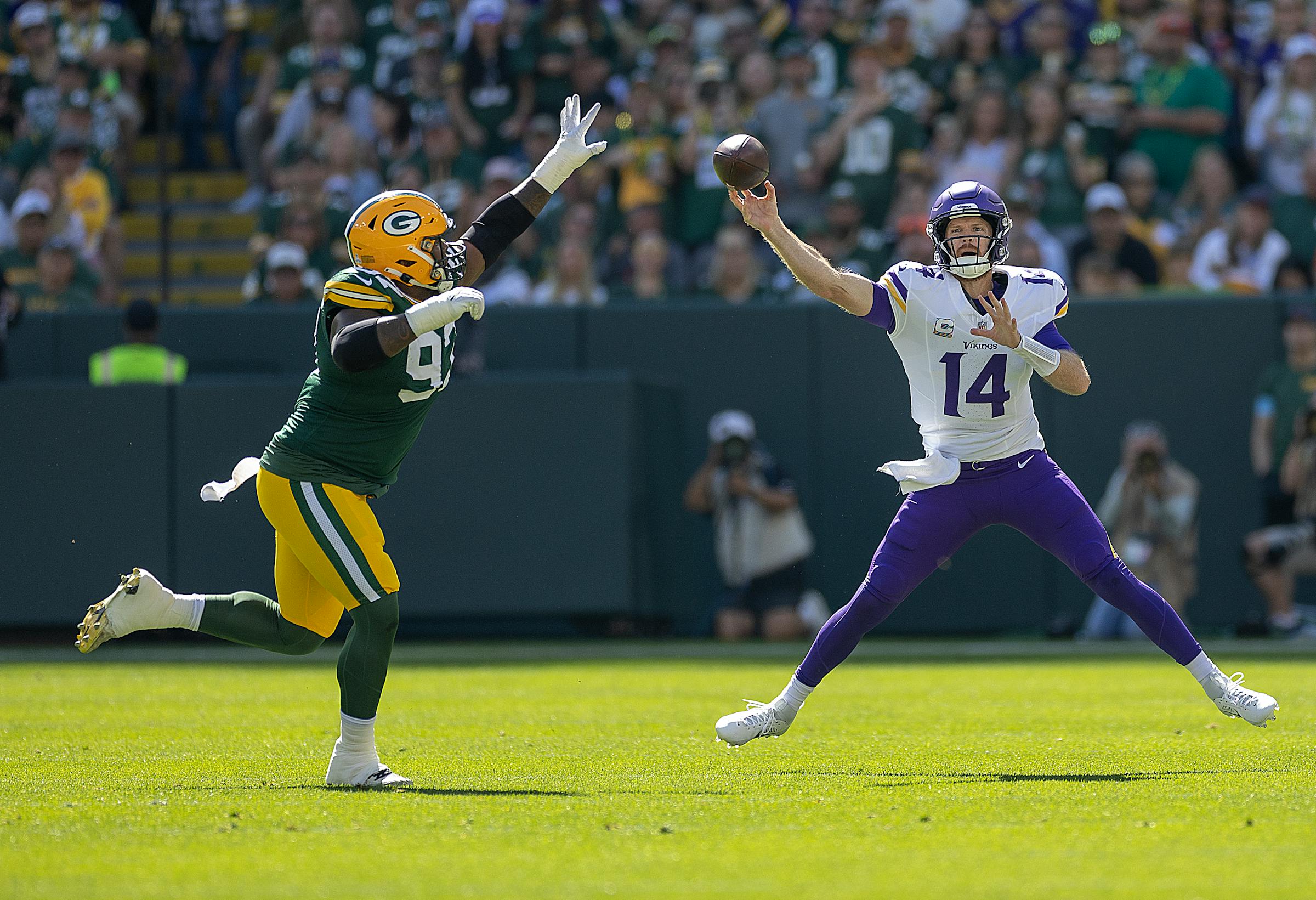 QB Sam Darnold and Vikings face Packers in massive NFC North game