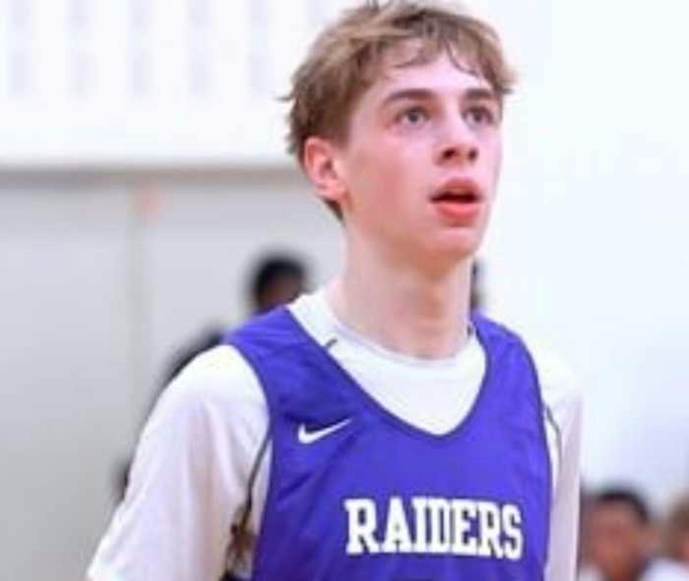 Cretin-Derham Hall sophomore Ty Schlagel receives Gophers' first men's ...