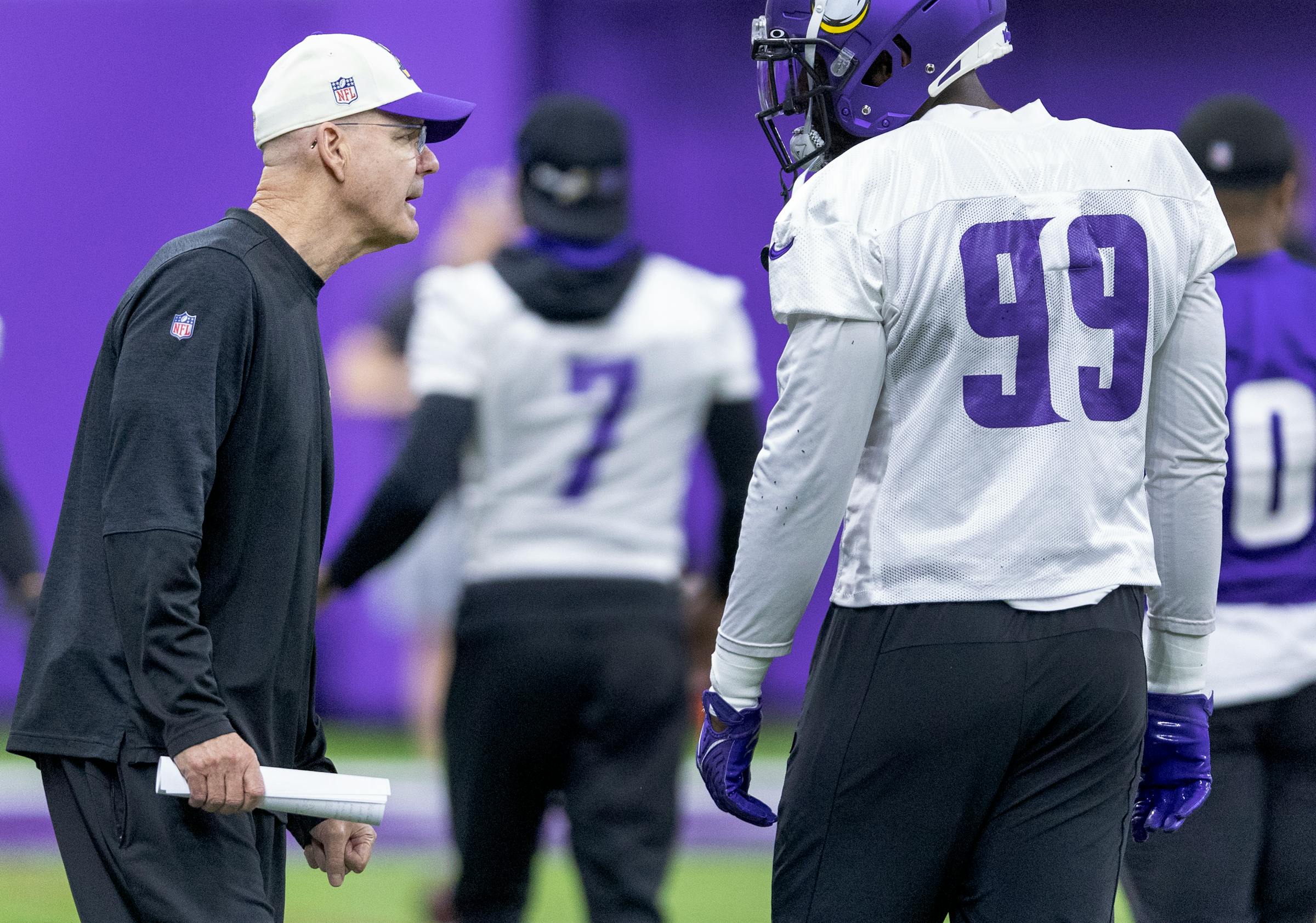 Ed Donatell's view: Vikings defense taking hard look at itself, understands all that's at stake