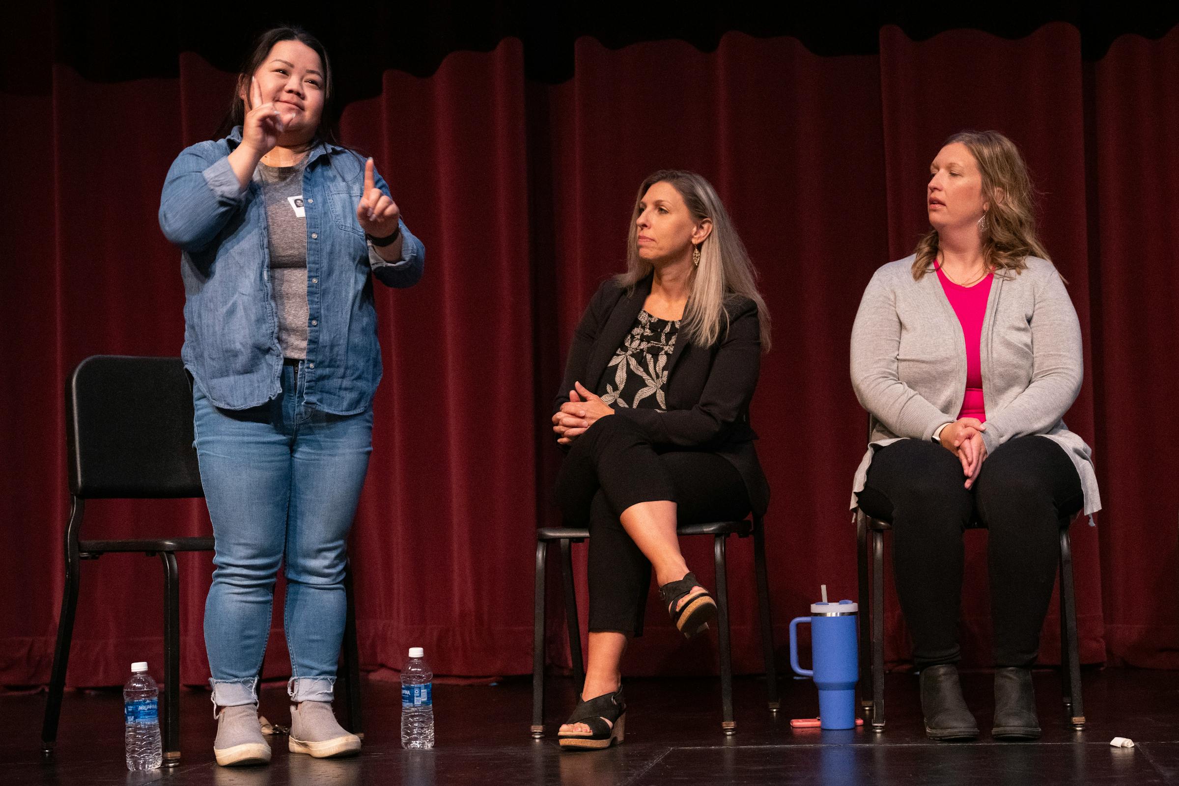 Minnesota poised to lose nearly 40% of its sign language intepreters
