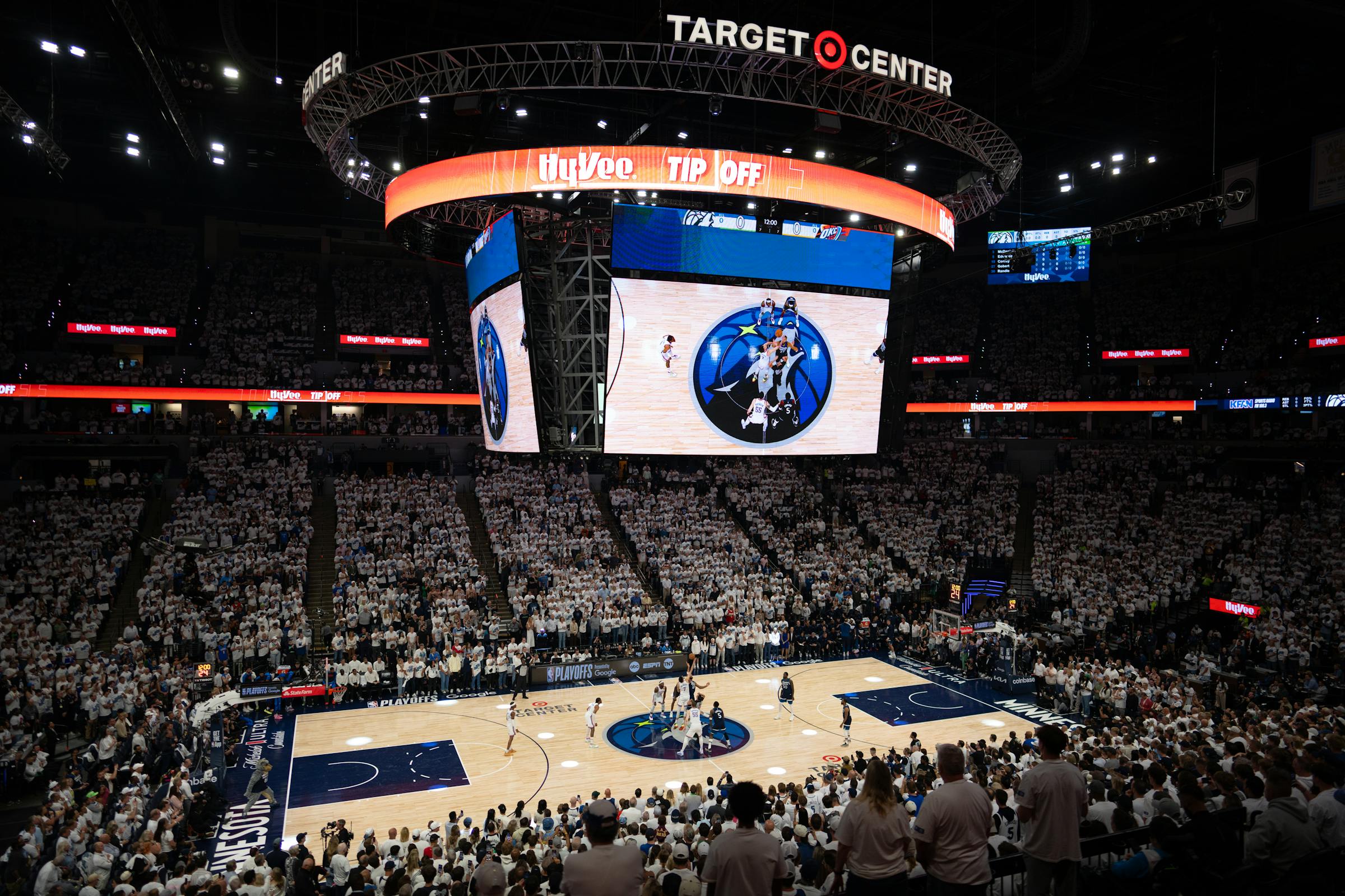 Timberwolves-Warriors game at Target Center postponed to Sunday