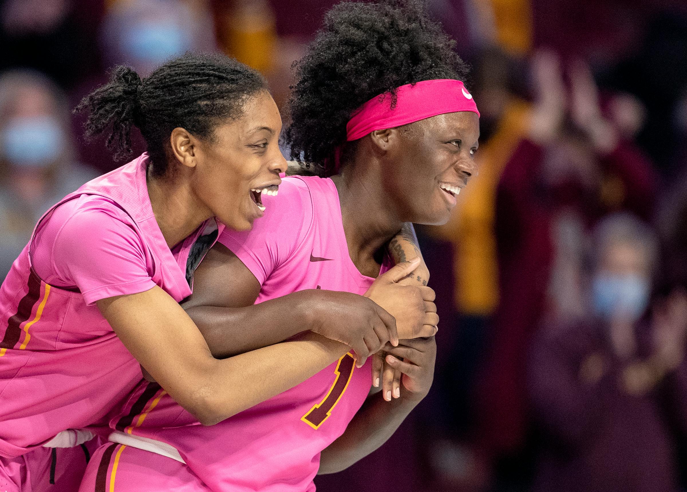 Sara Scalia leads group effort as Gophers women defeat Michigan State 71-60