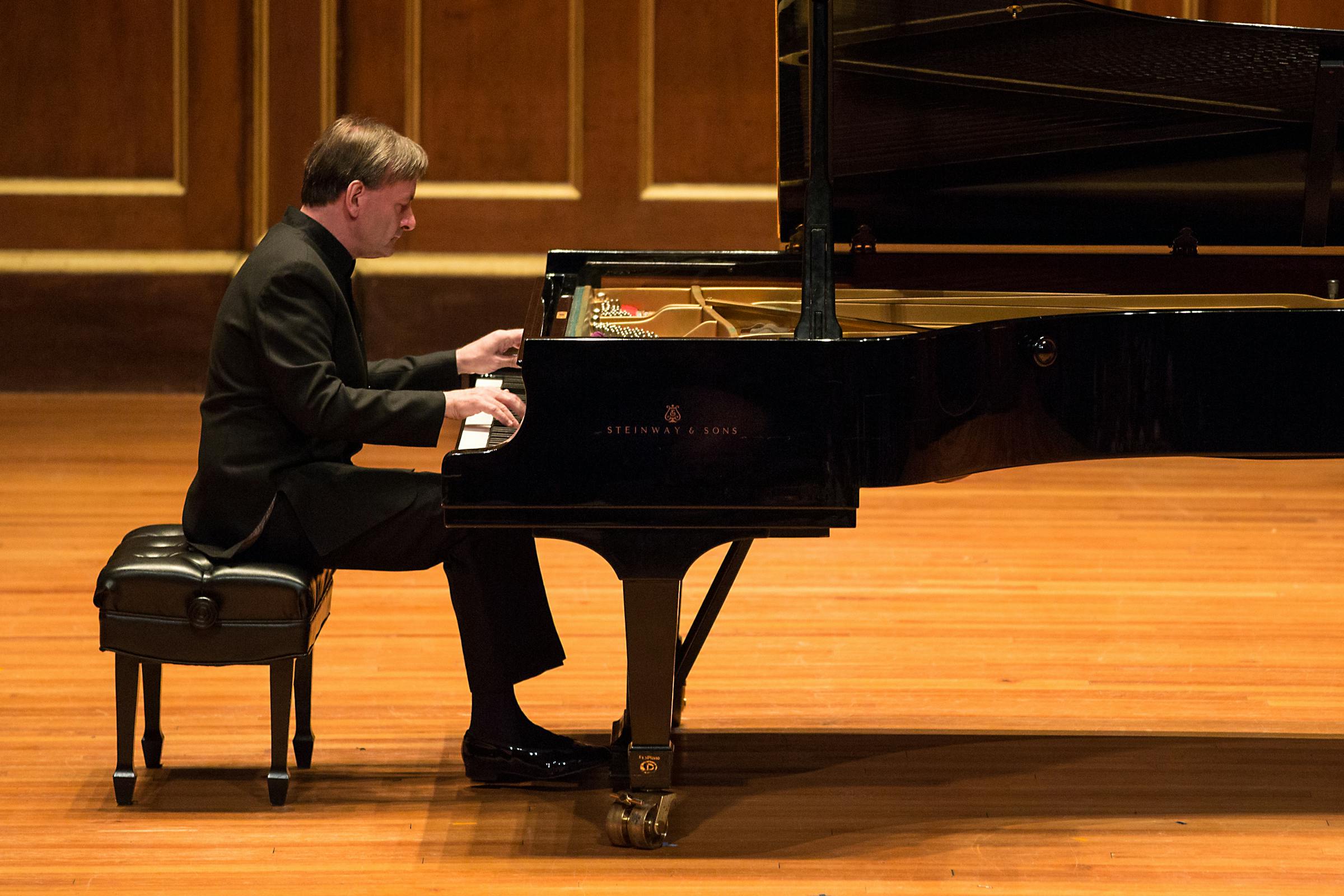 Review: Minnesota Orchestra throws a party, focused on familiarity, to ...
