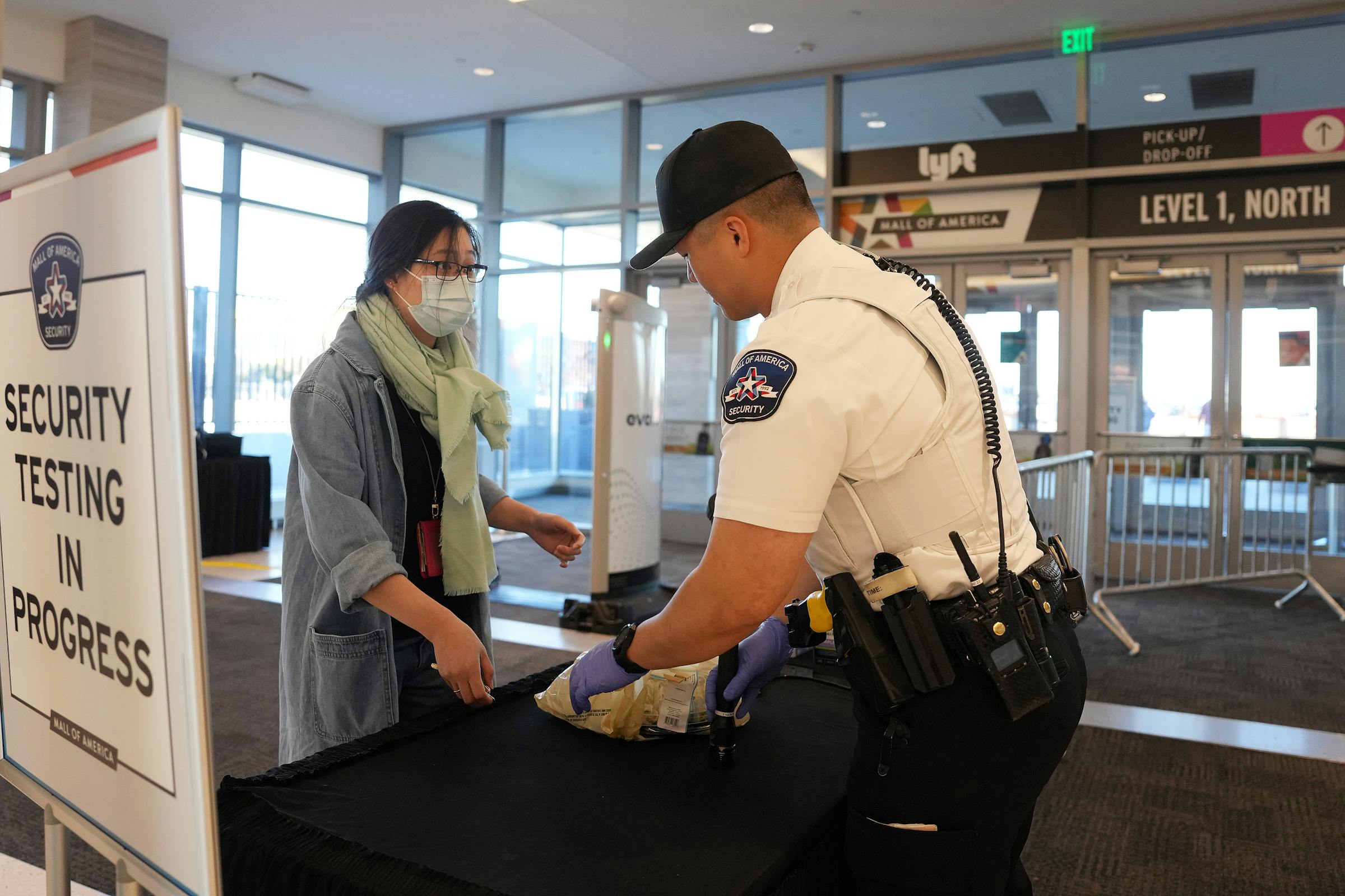 Metal detectors added at one Mall of America entrance after gunfire ...
