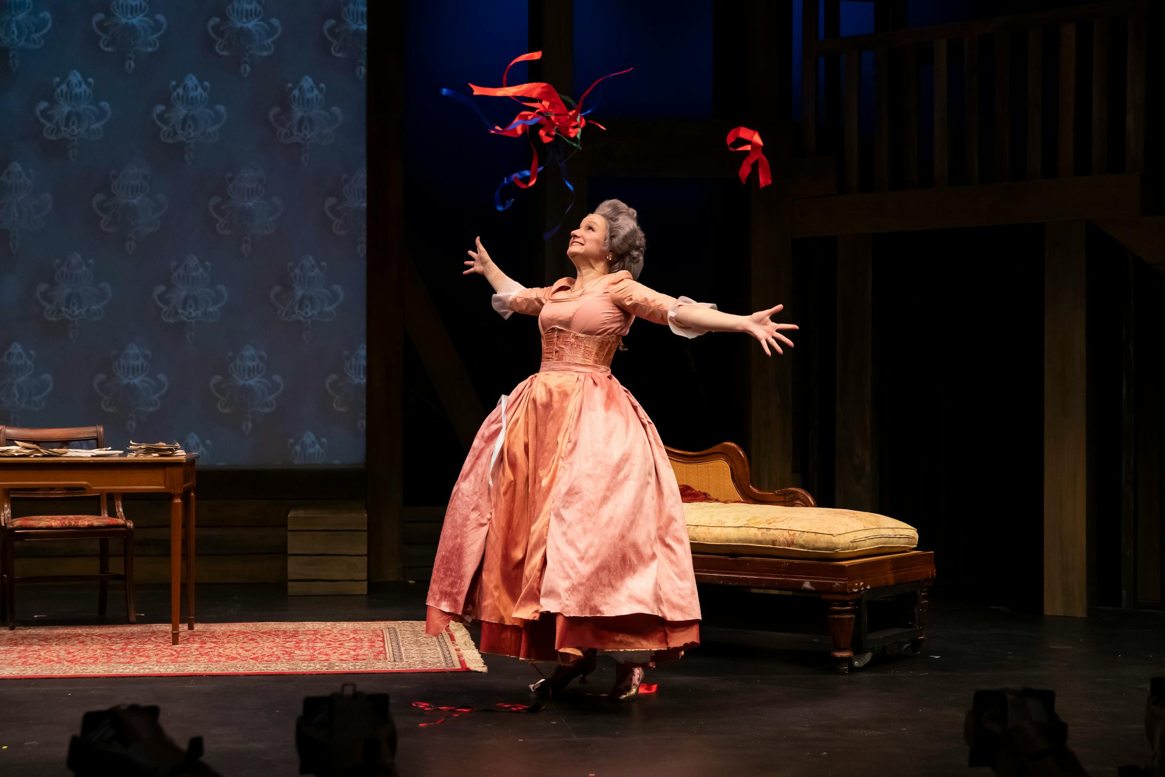 Review: Off with their heads? 'Revolutionists' mines laughs during ...