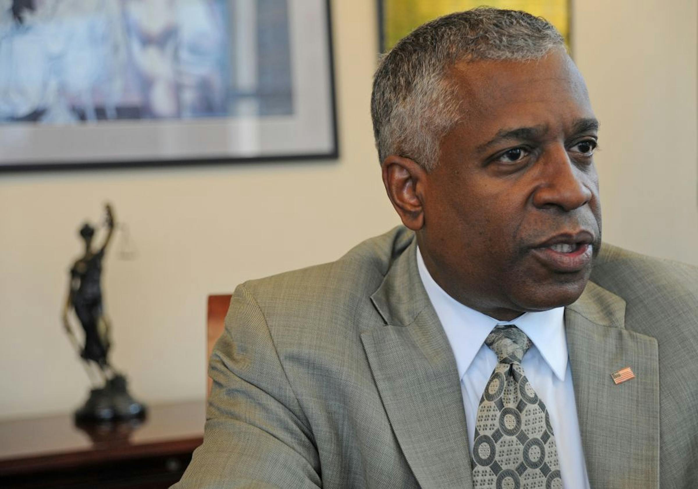 New allegations hit Minnesota's U.S. attorney at federal level