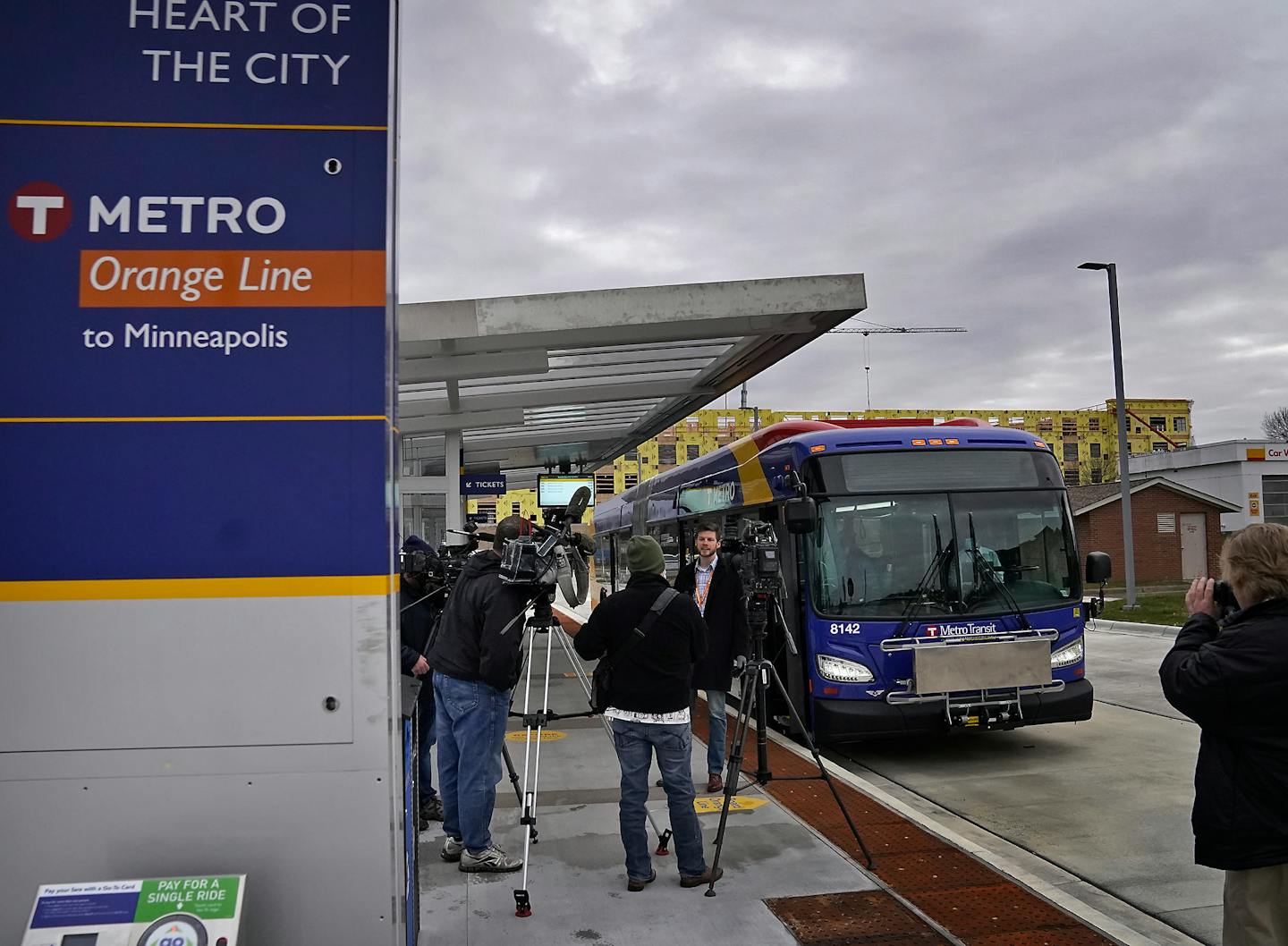 Orange Line BRT debuts along Interstate 35W, linking Burnsville and ...