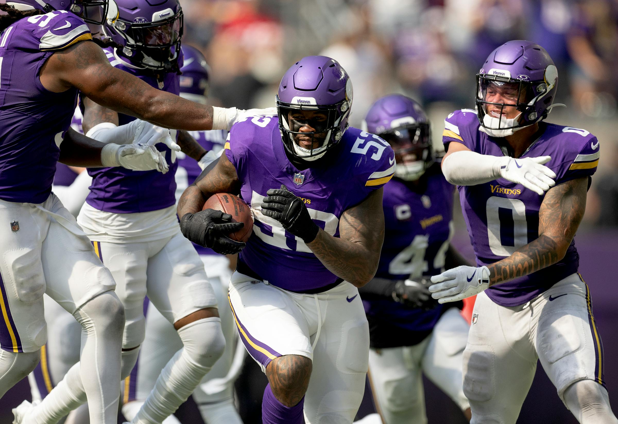 Vikings defense wins ‘12-round title fight’ against potent 49ers offense
