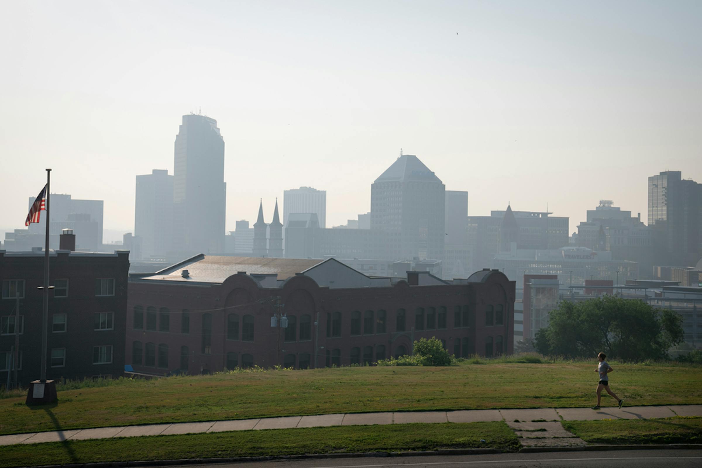 Wildfire smoke triggers another bad air quality warning in Minnesota ...