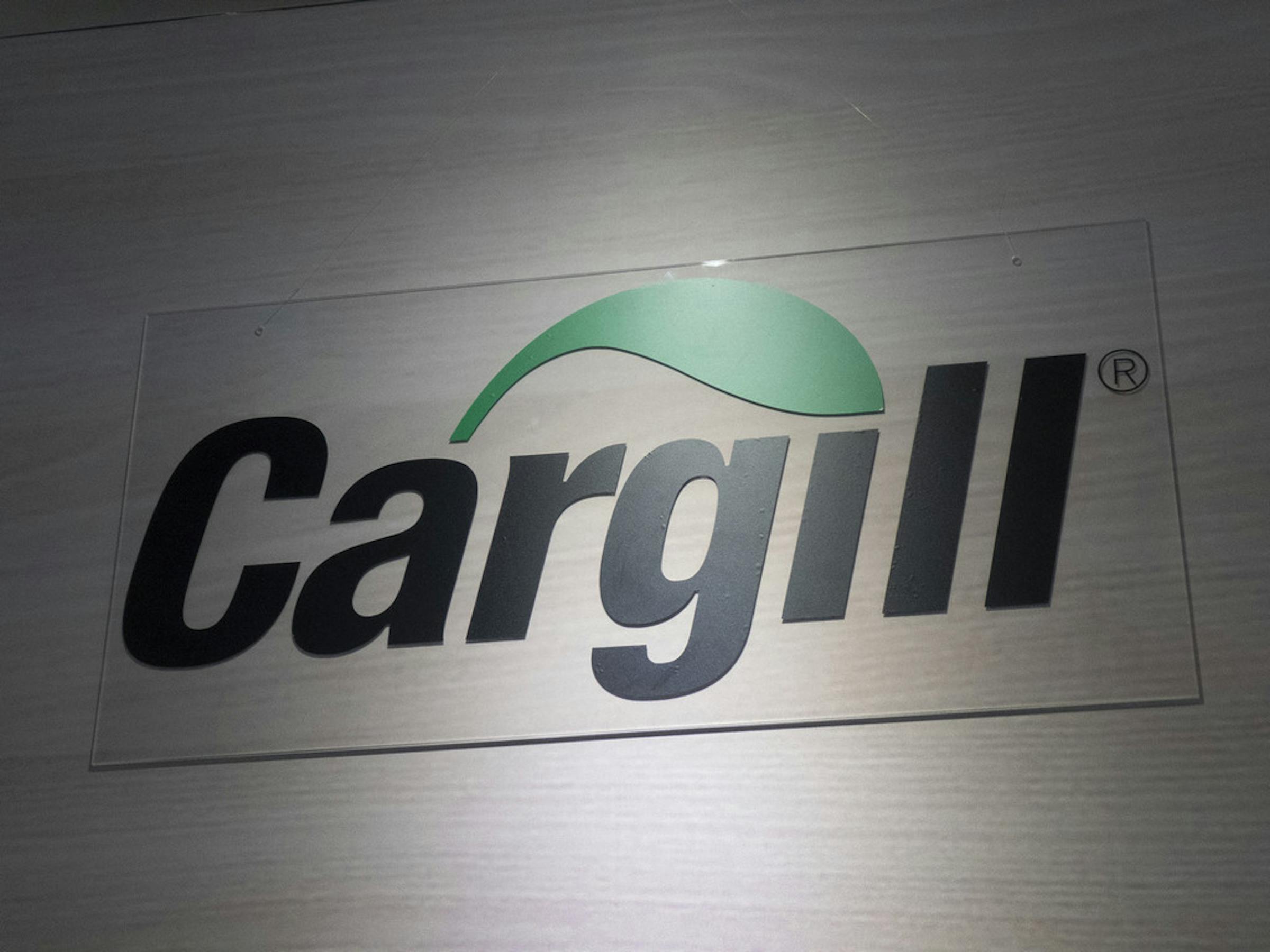 Union fighting reopening of huge Cargill beef plant in Canada