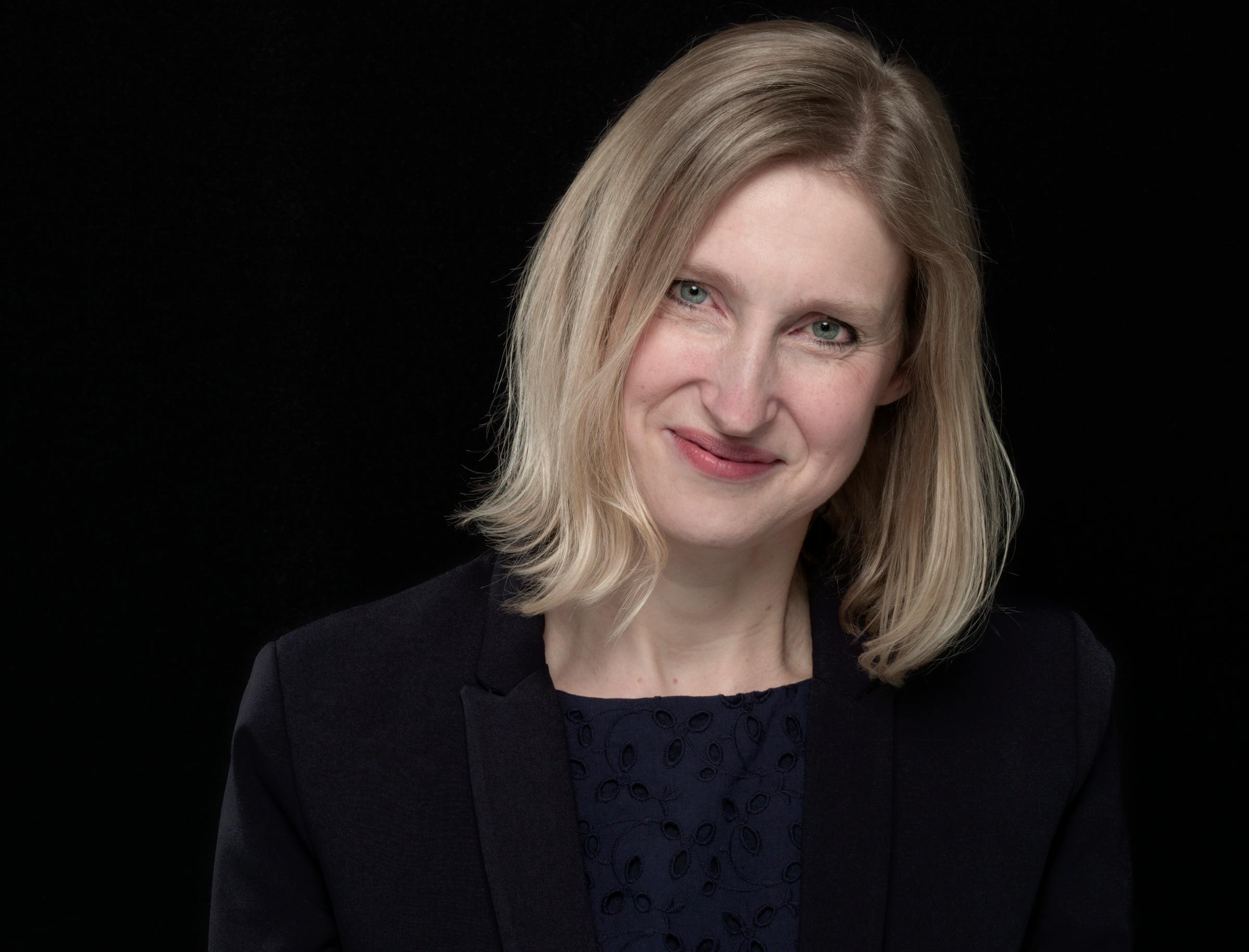 Review: 'Crown and Sceptre,' by Tracy Borman