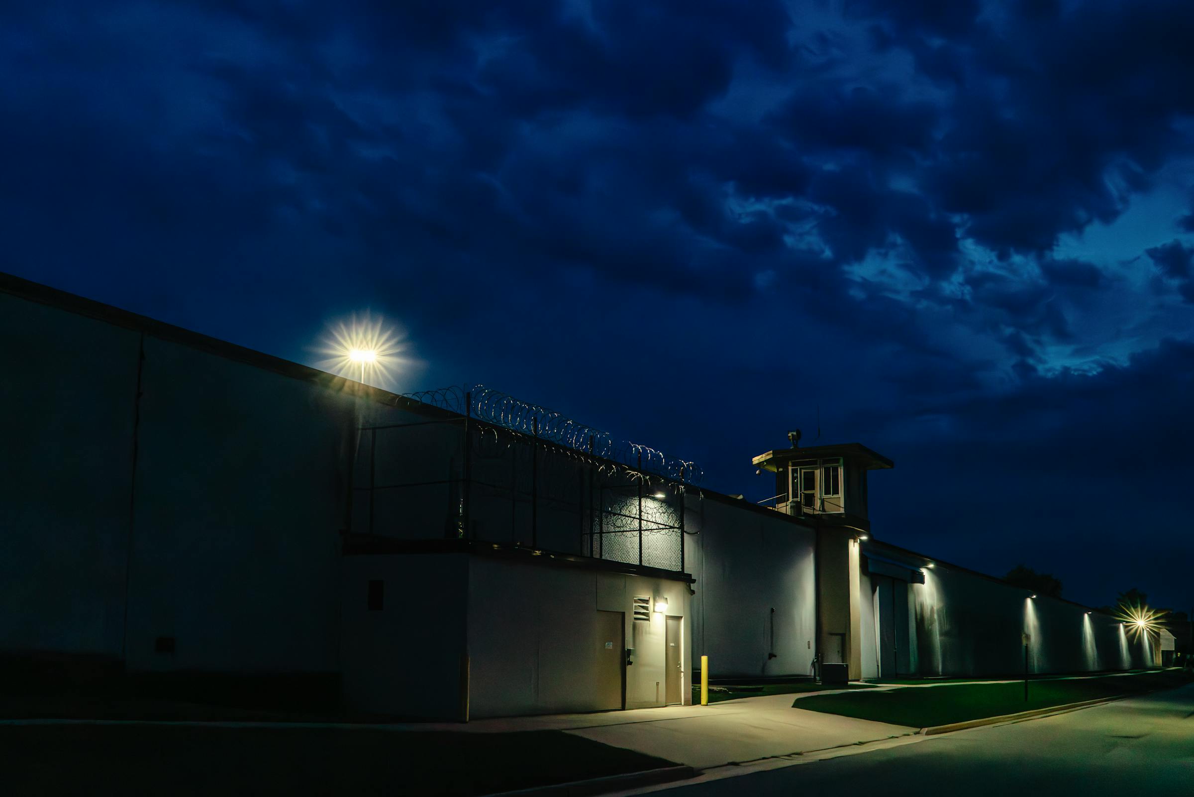 Fifth inmate dies at Wisconsin prison as former warden pleads not ...