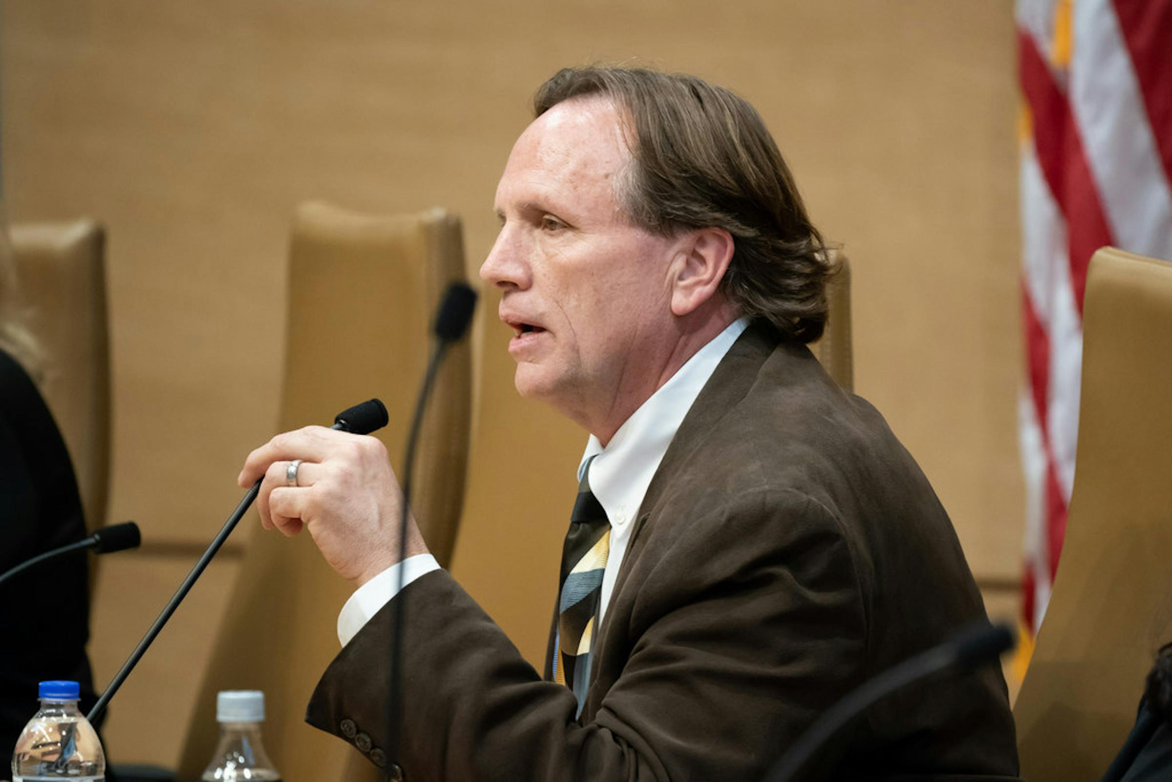 DHS official claims she was punished for reporting wrongdoing with ...