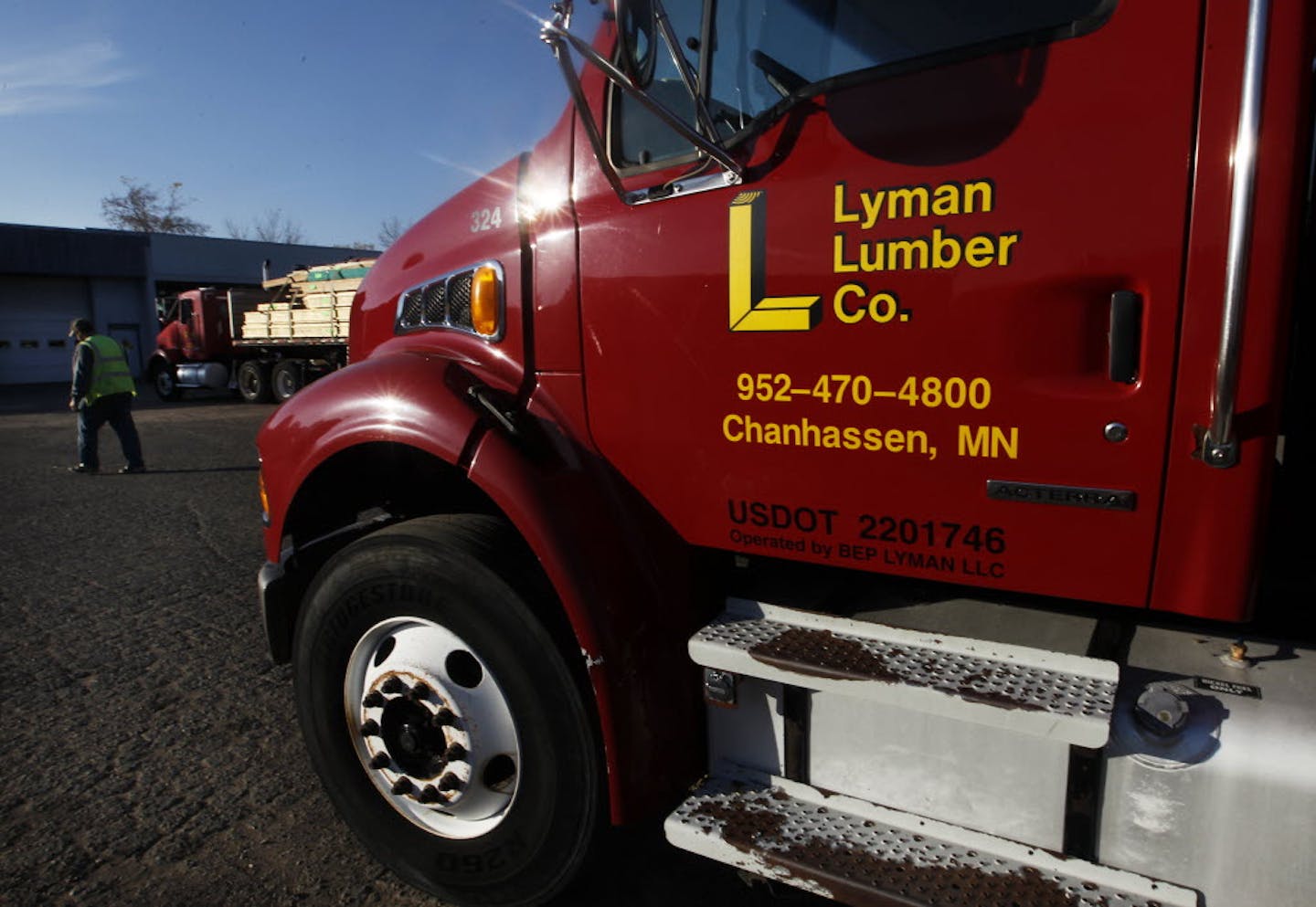 Lyman Lumber finds a buyer
