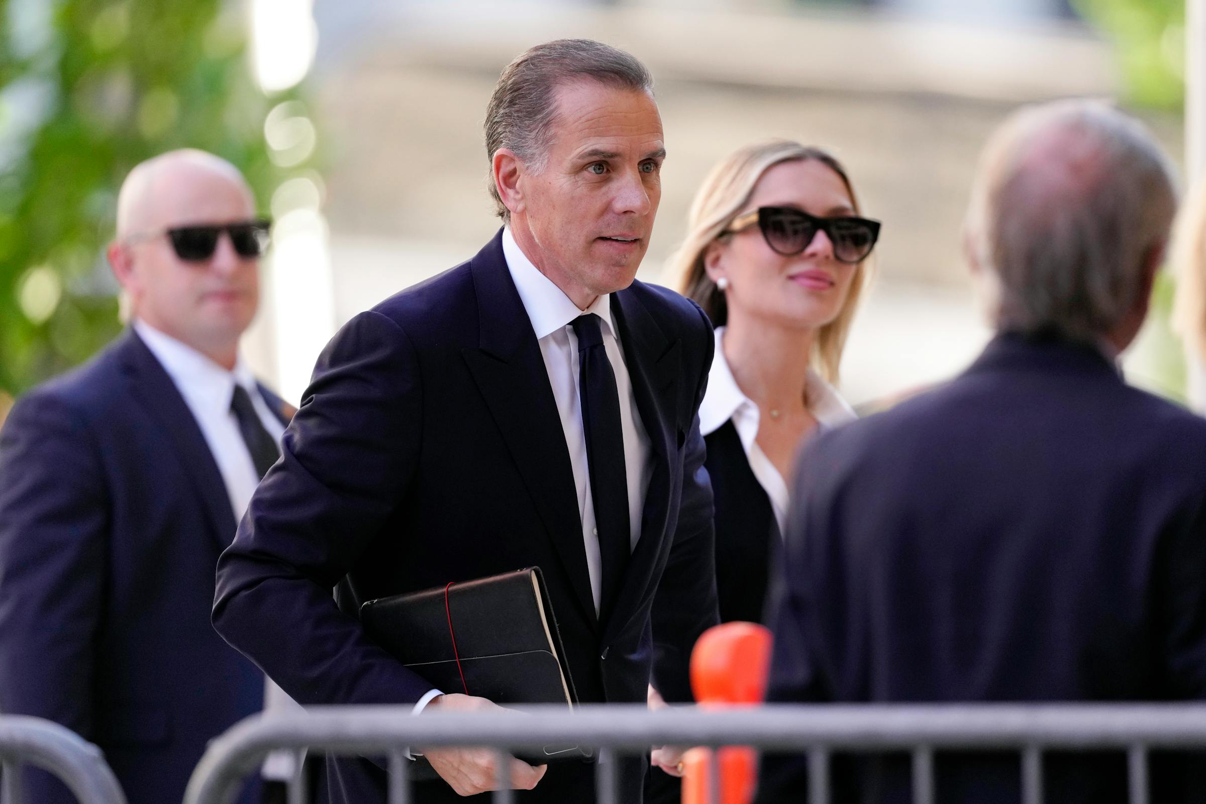 Jurors in Hunter Biden's gun trial begin deliberating whether he's ...