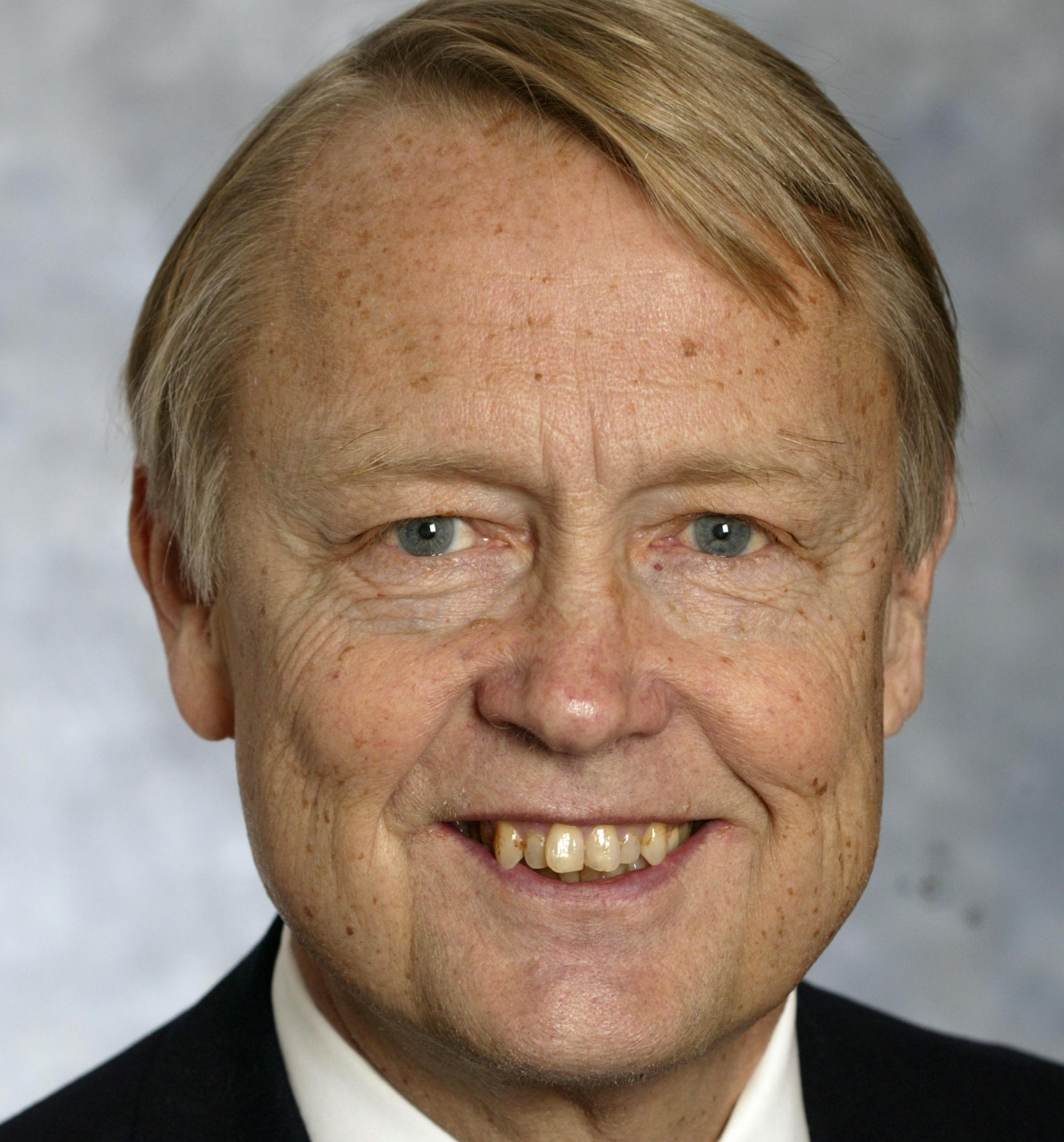 Obituary: Dorsey & Whitney's Roger Magnuson at 68