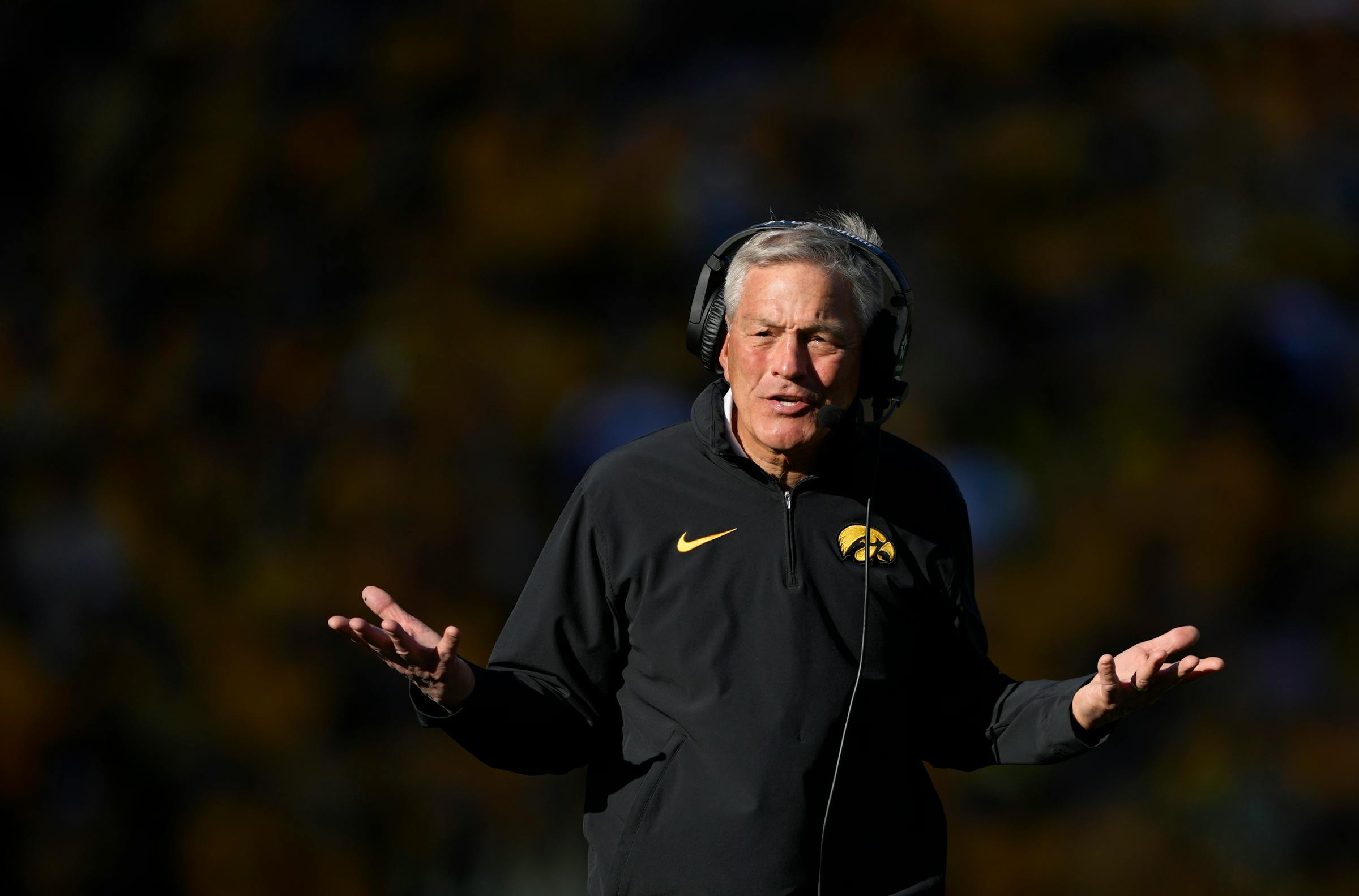 Minnesota Gophers, Iowa Hawkeyes still disagree about the controversial ...