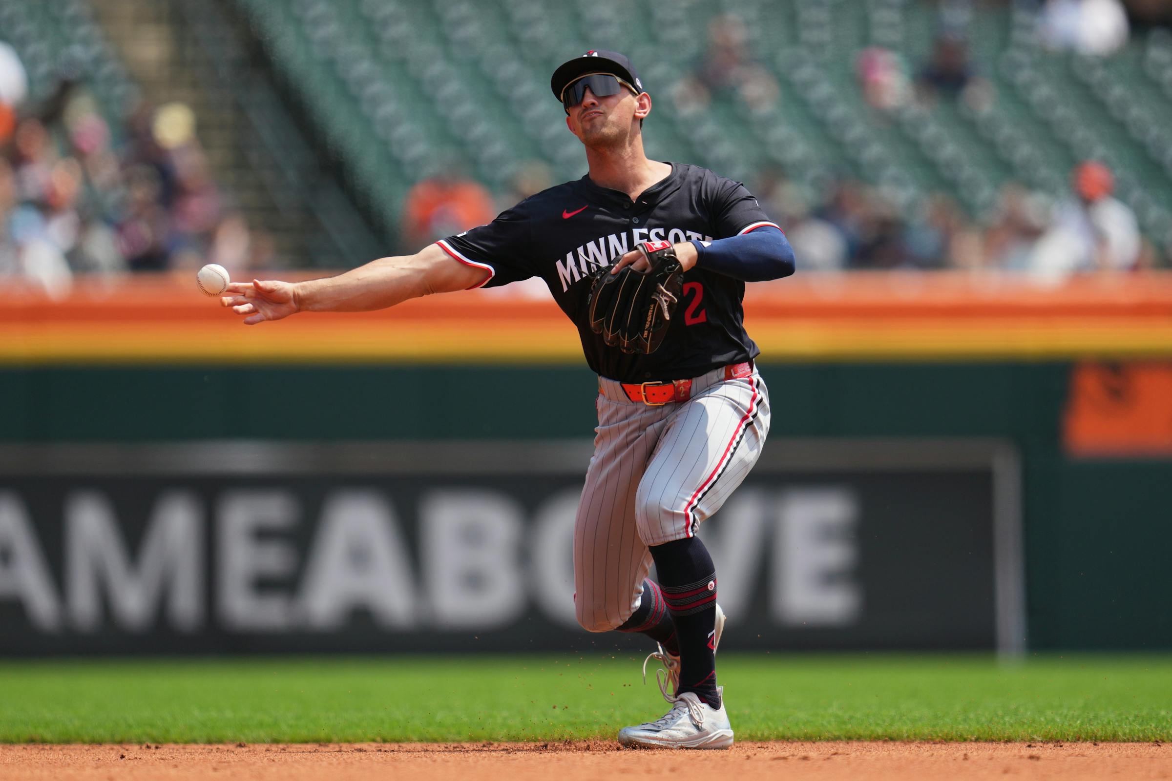 Minnesota Twins hit three home runs, power past first-place Detroit Tigers