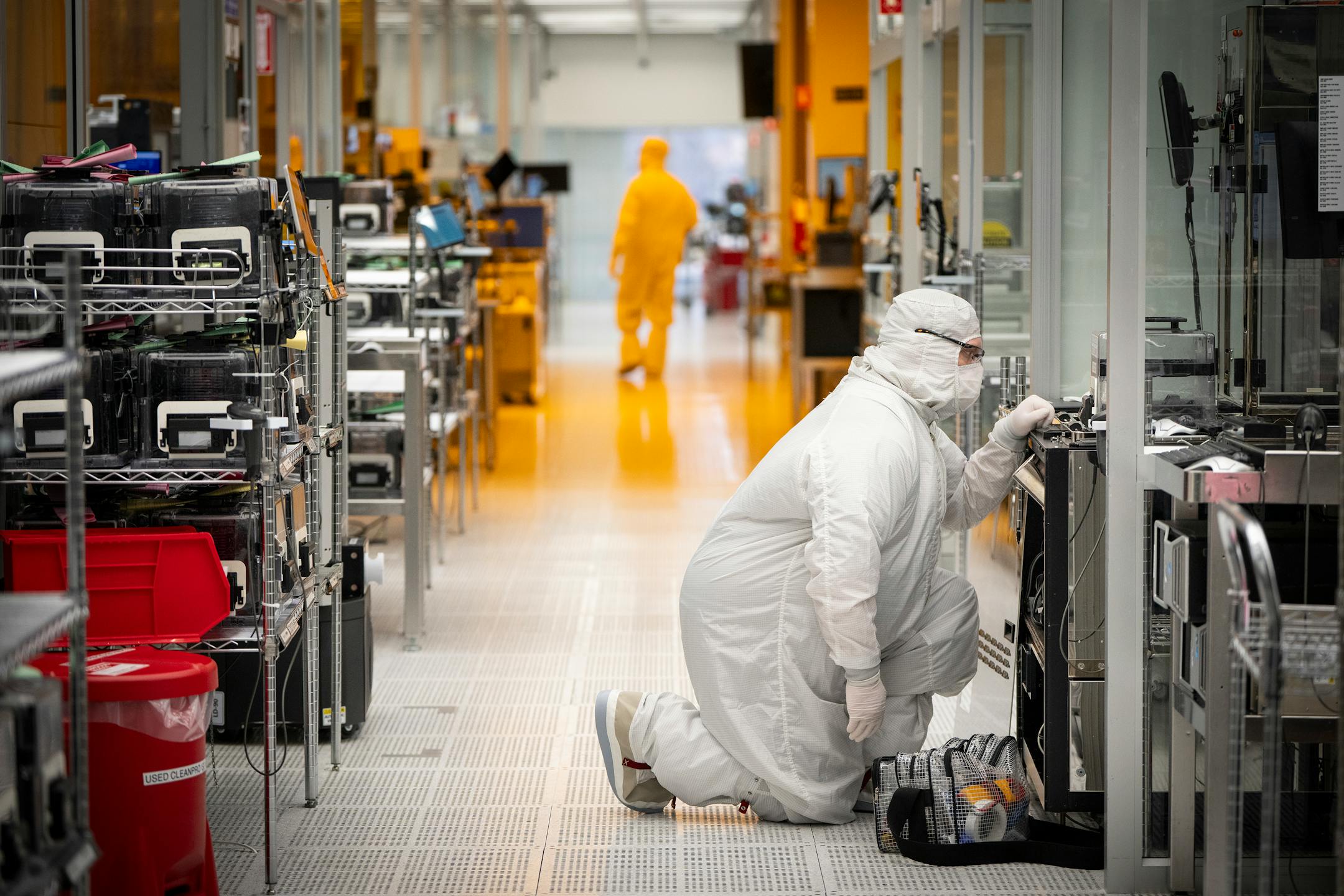 Trump’s $2B investment in quantum computing will benefit SkyWater ...