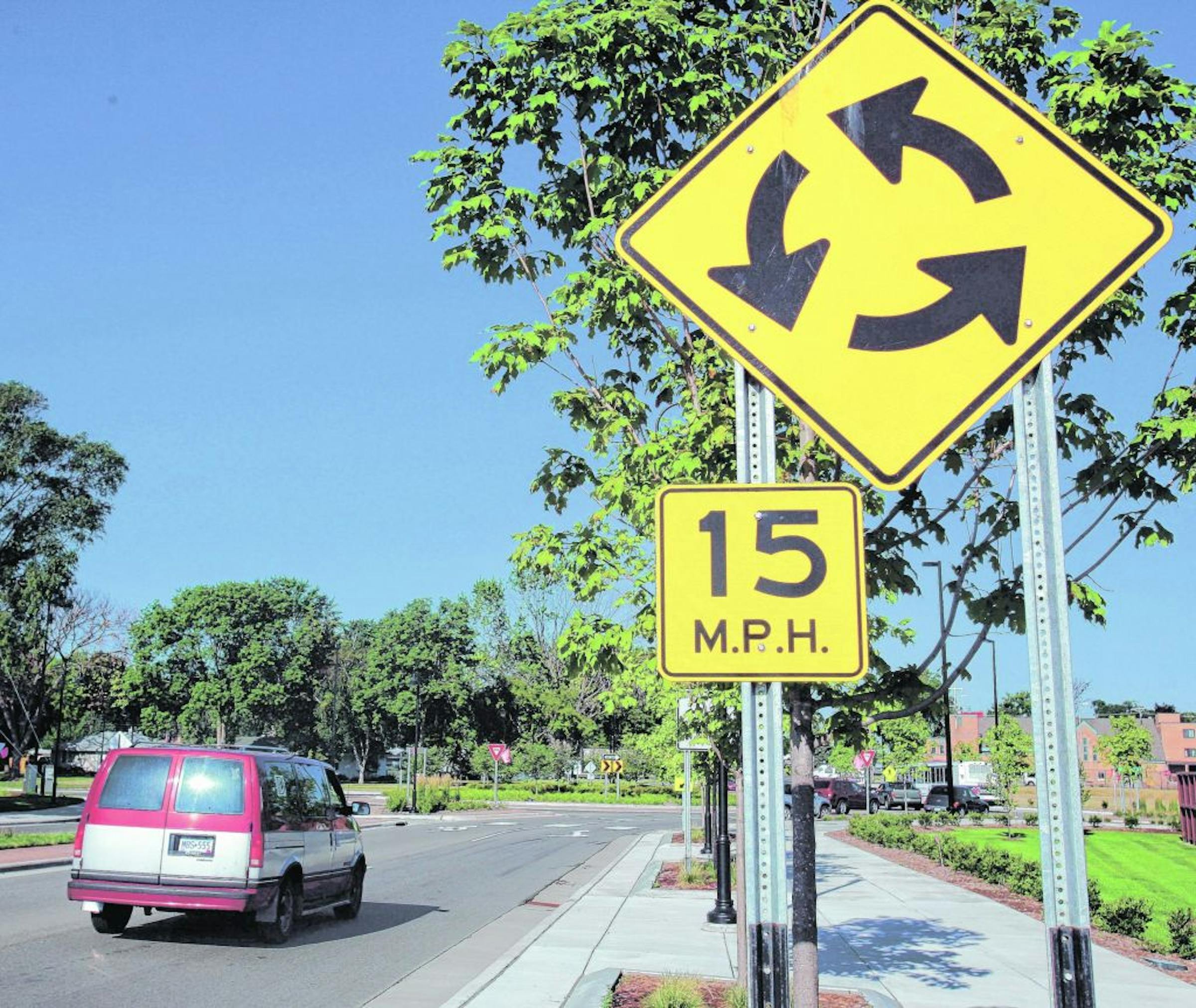 Roundabout confusion in Richfield keeps going