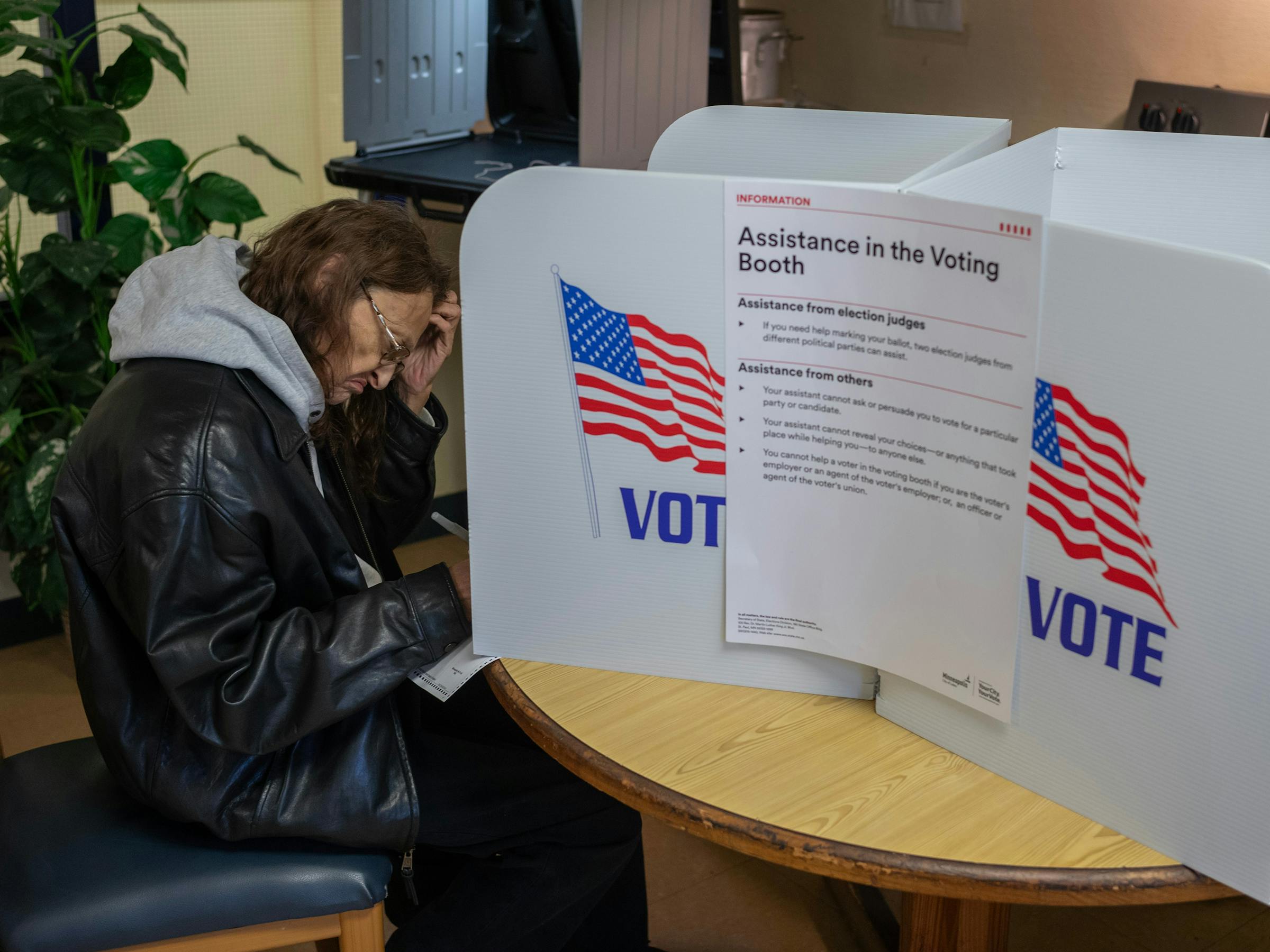 Minneapolis has 11 pop-up early voting sites. Here's how to find them.