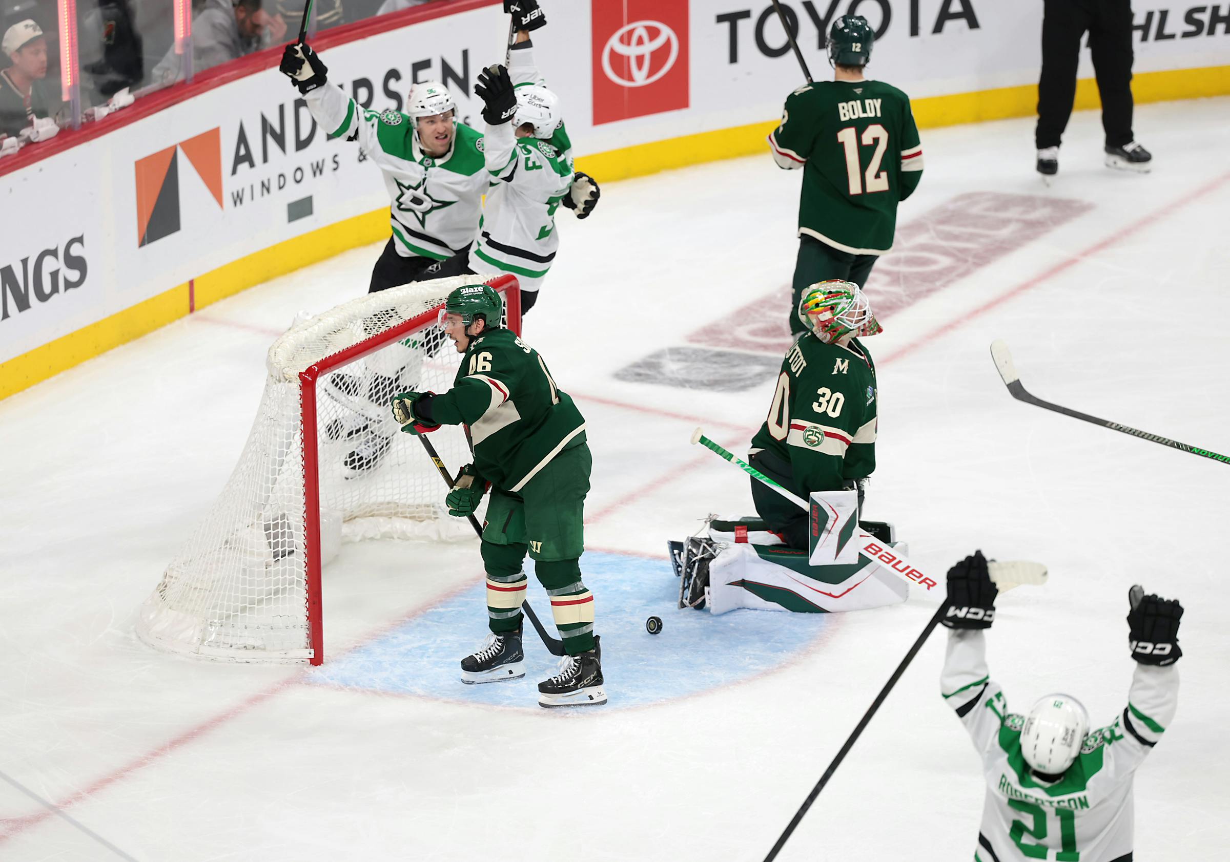 Live: Minnesota Wild and Dallas Stars in Game 3