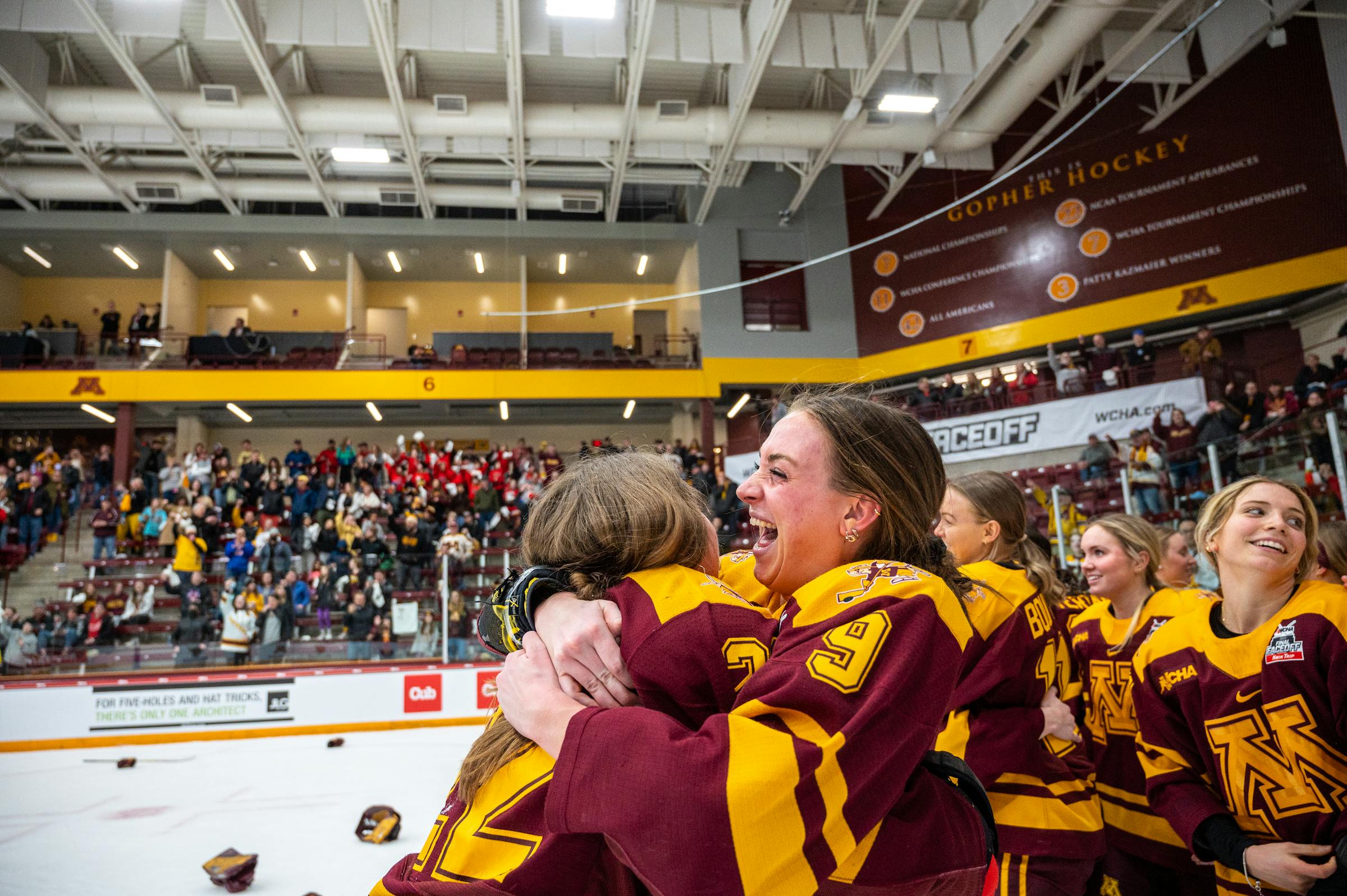 Gophers beat top-ranked Ohio State 3-1 to win WCHA Final Faceoff