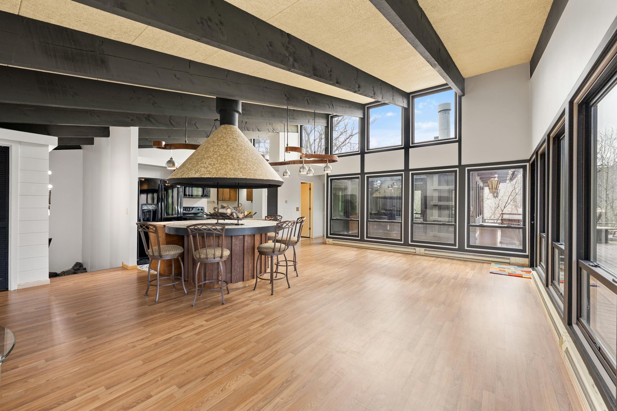 An origianl Rockpile home in St. Croix Falls hits the market