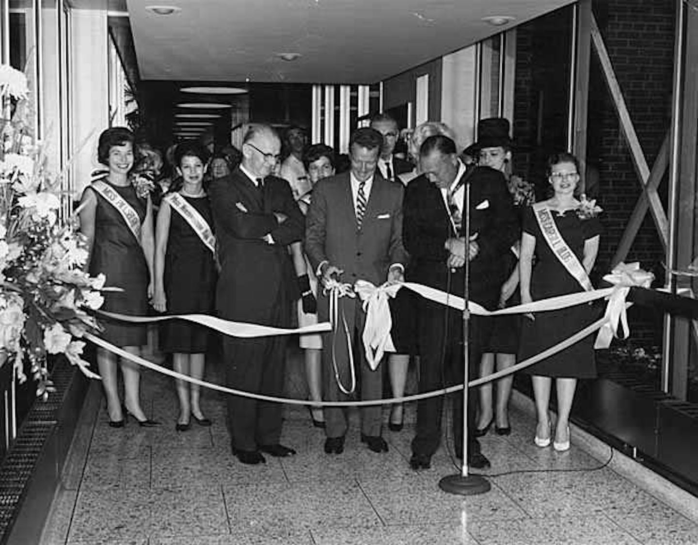 Northstar Center, once building of the future, is emblem of Minneapolis ...