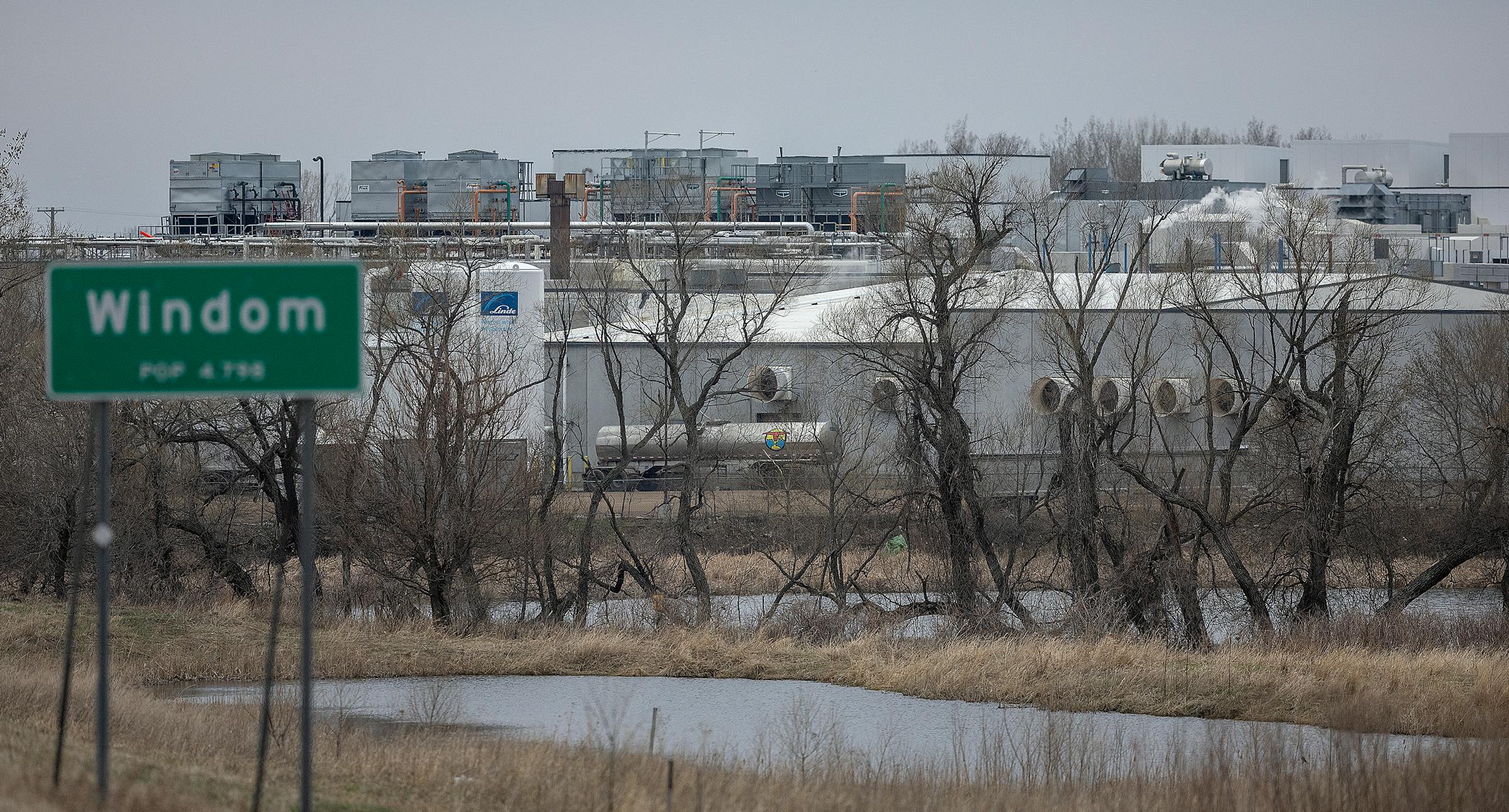 Iowa pork company bids $13 million to buy HyLife Windom slaughterhouse