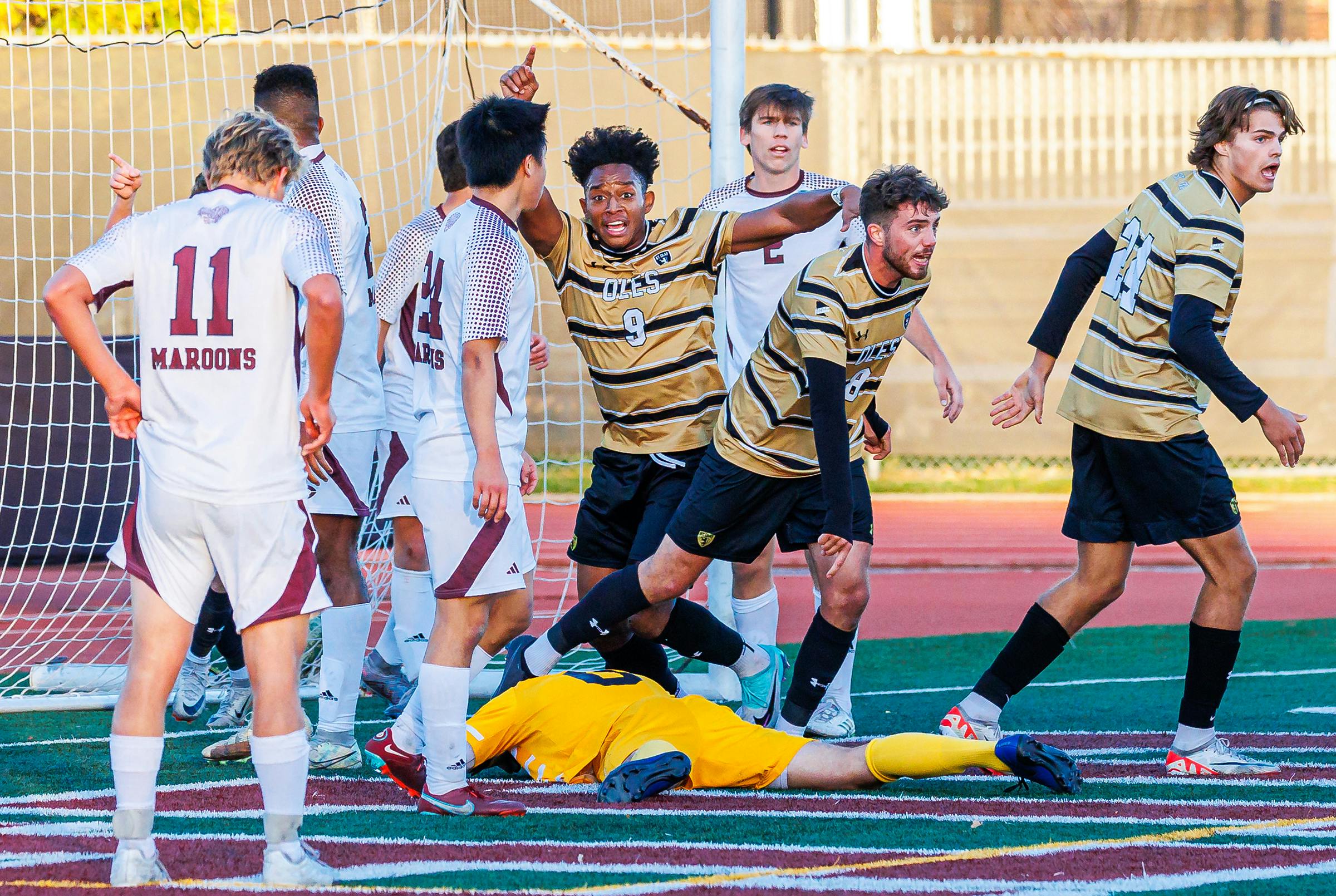 St. Olaf squad from Minnesota, and everywhere else, heads to the Final Four