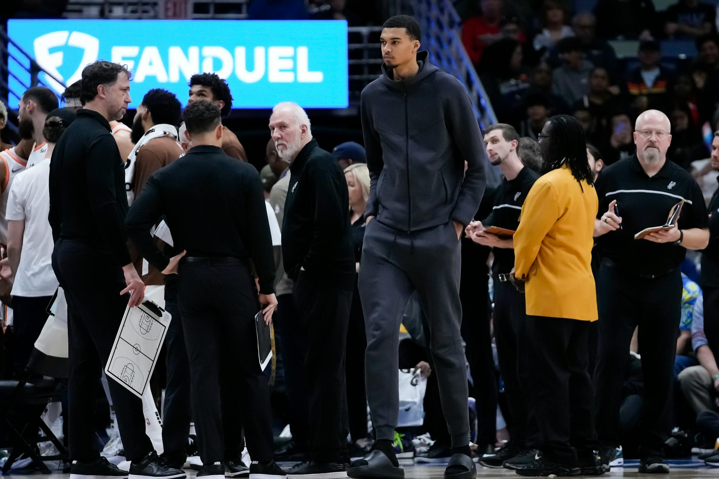 Timberwolves-Spurs preview: Broadcast info, analysis and injury report