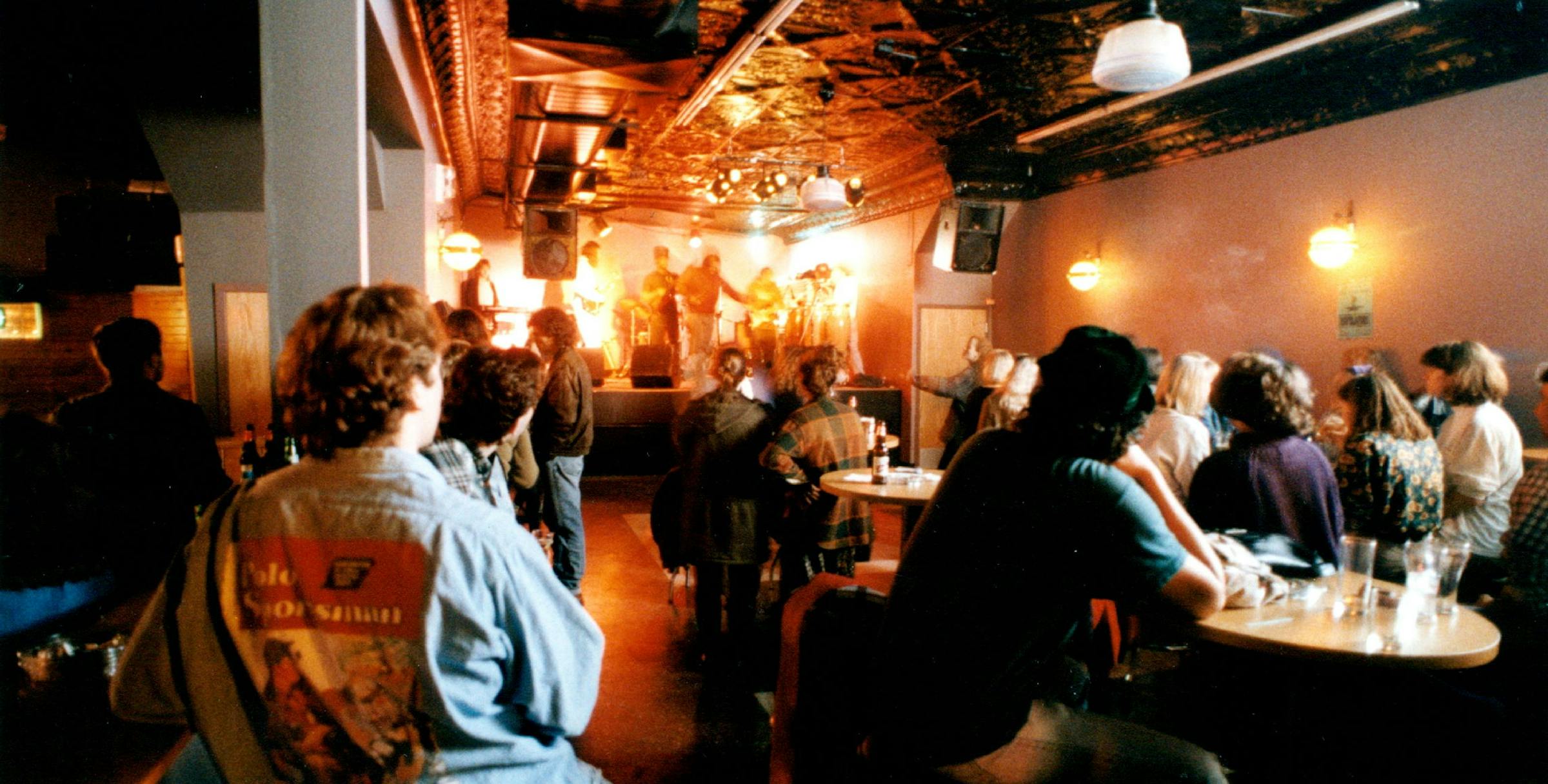 The 400 Bar is closing, may reopen elsewhere
