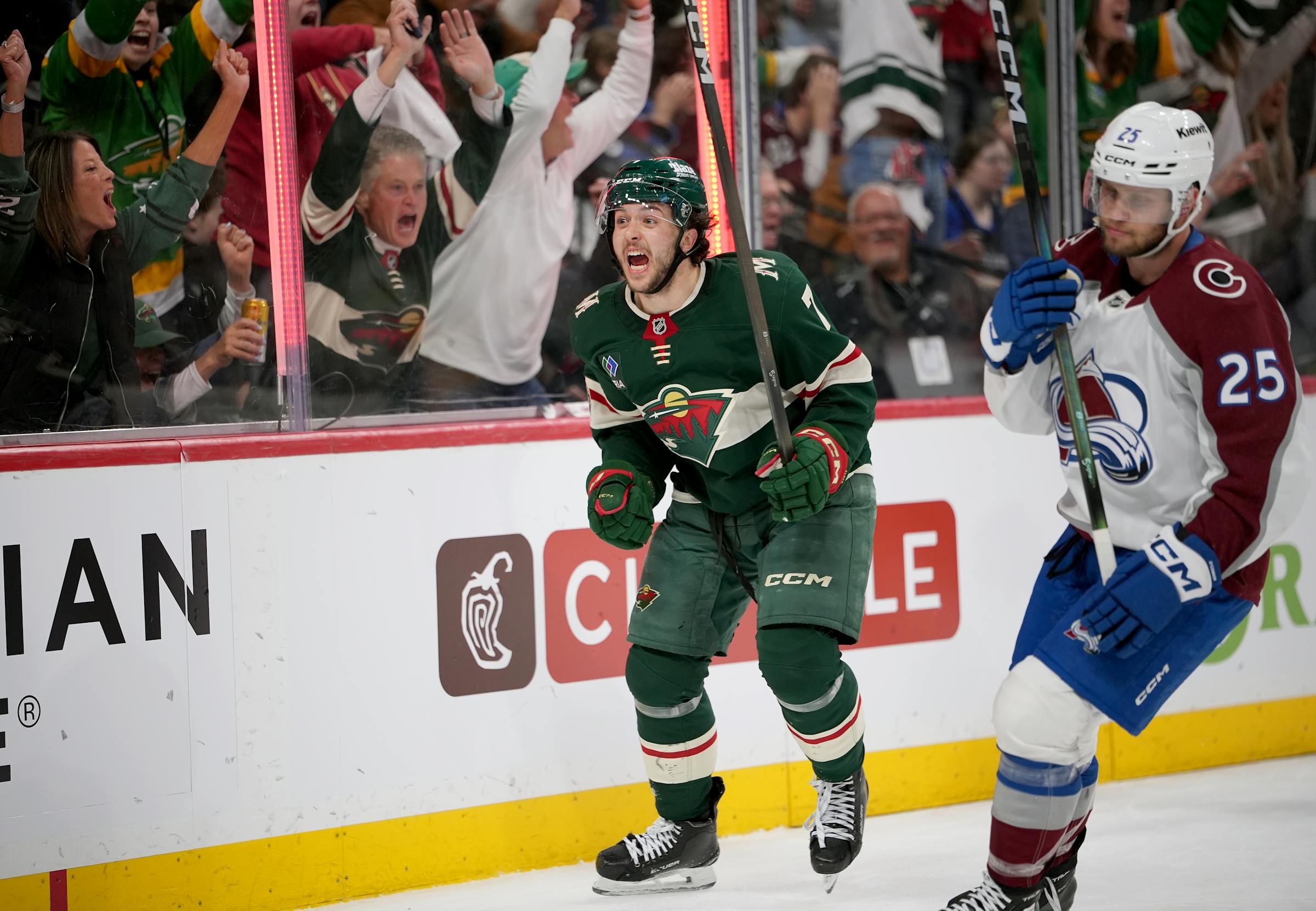 Live from St. Paul: Minnesota Wild beat Colorado Avalanche in Game 3