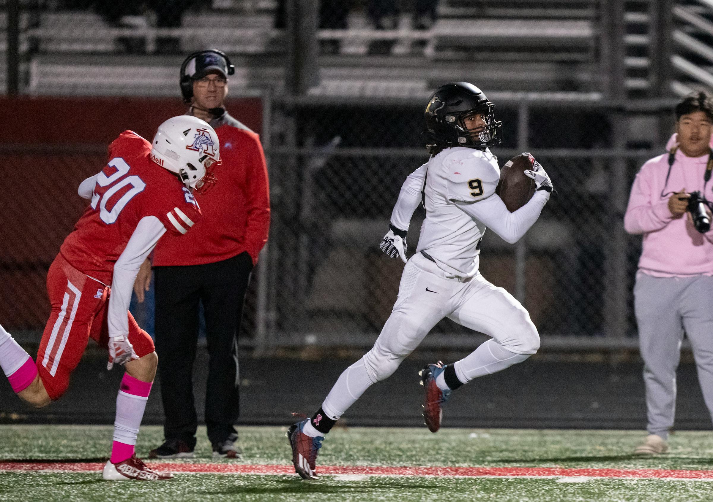 Andover rolls over Armstrong in final football game of regular season