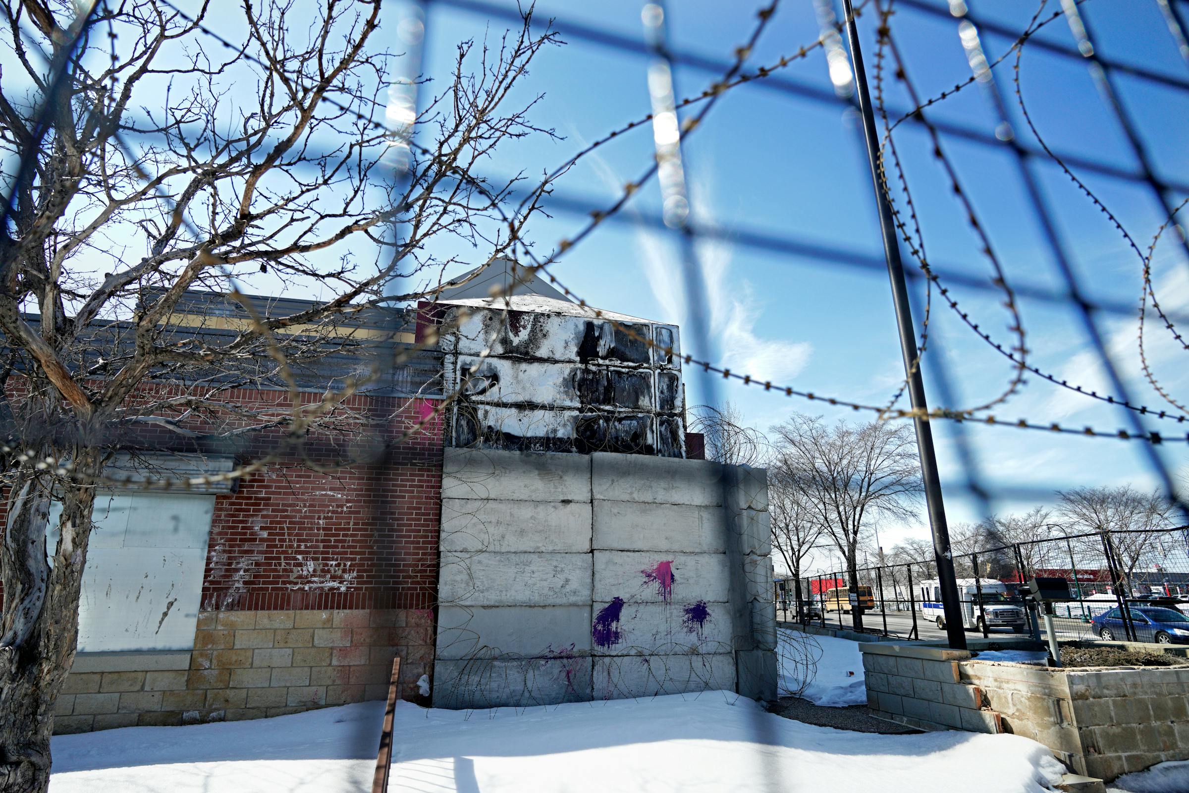 Readers Write: Third Precinct police building, 2020 riots, car thefts ...