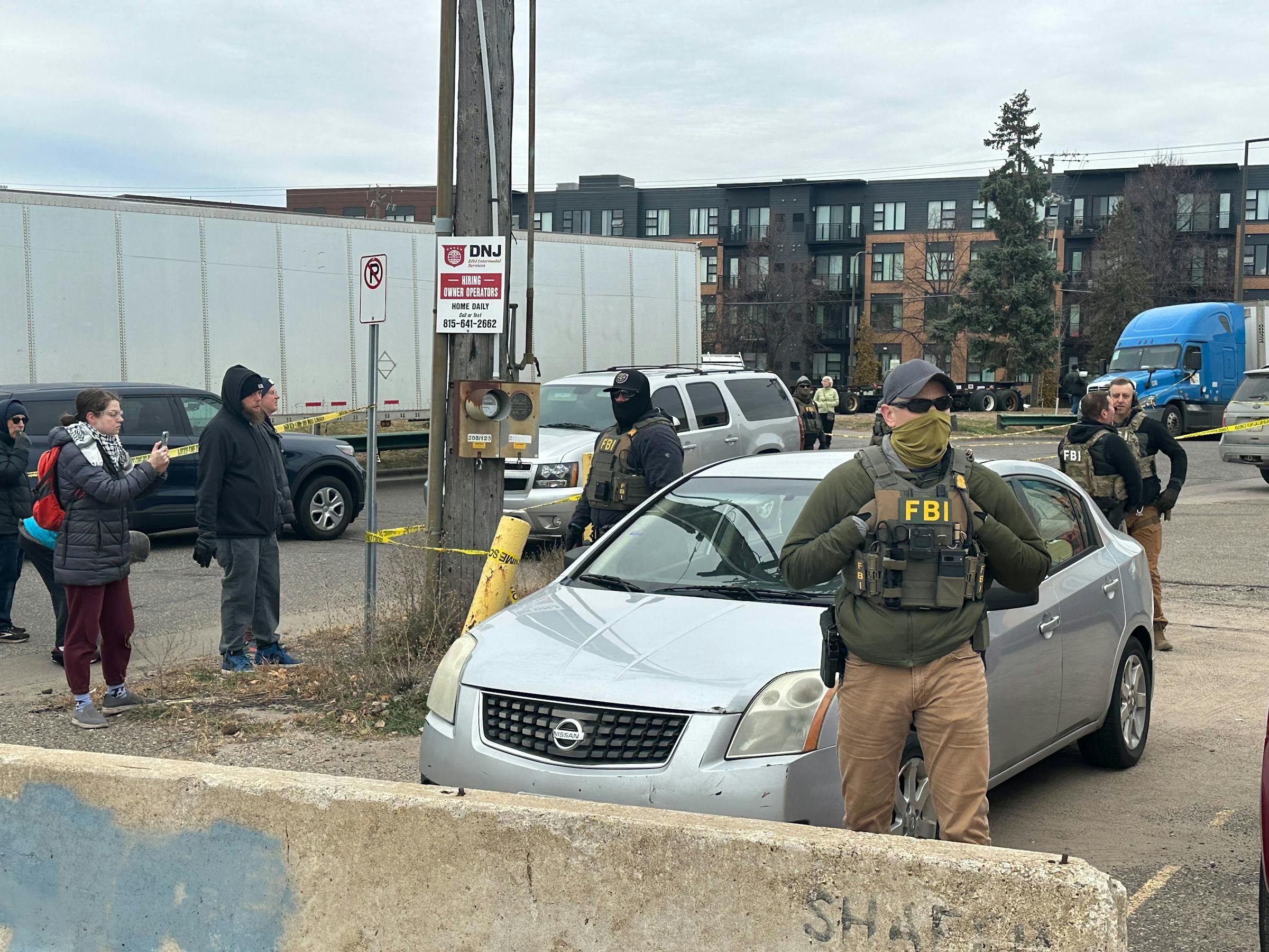 Federal agents, protesters on scene at St. Paul paper distributor