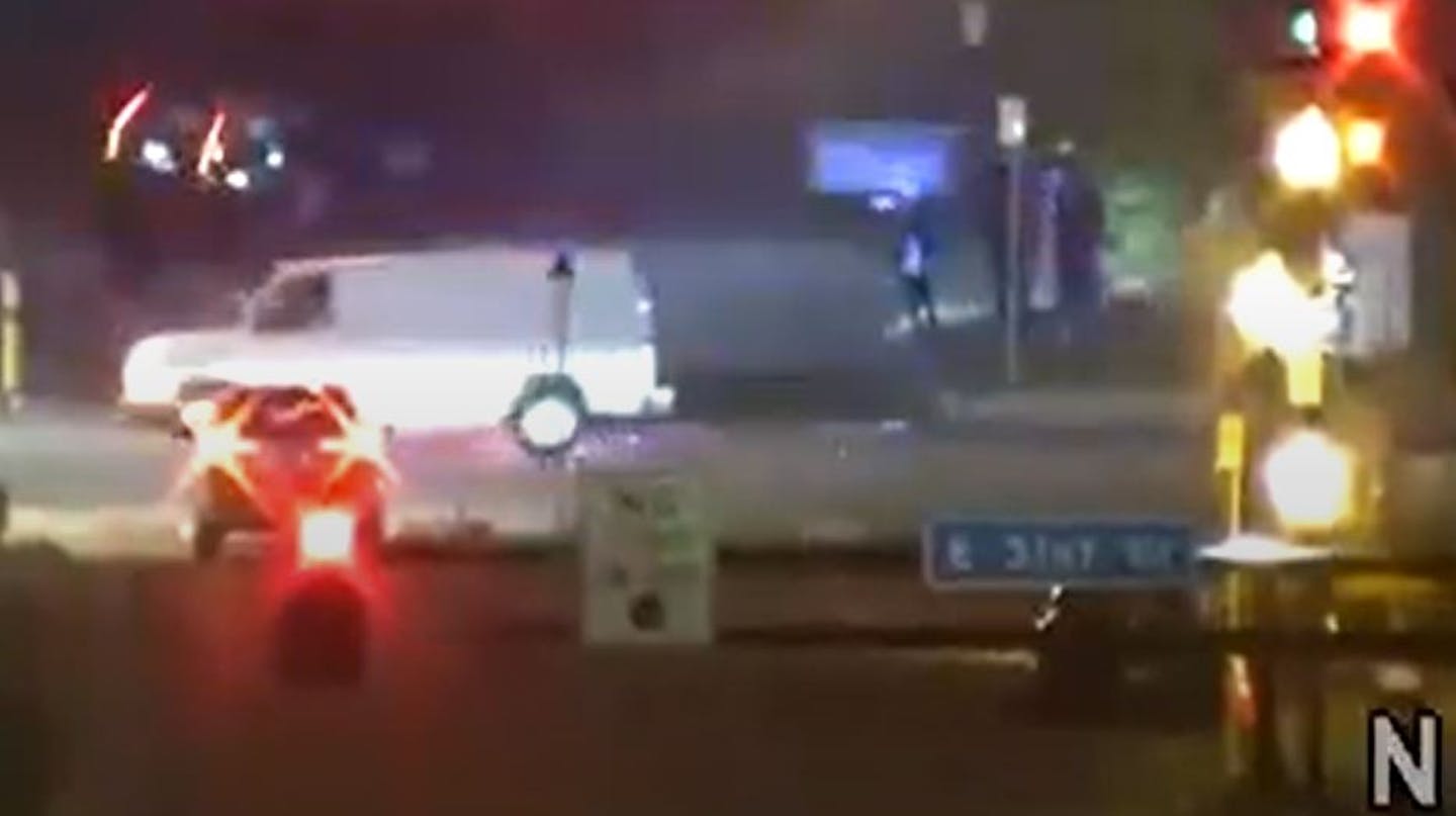 Derrick Thompson appears in court on charges of killing 5 people in ...