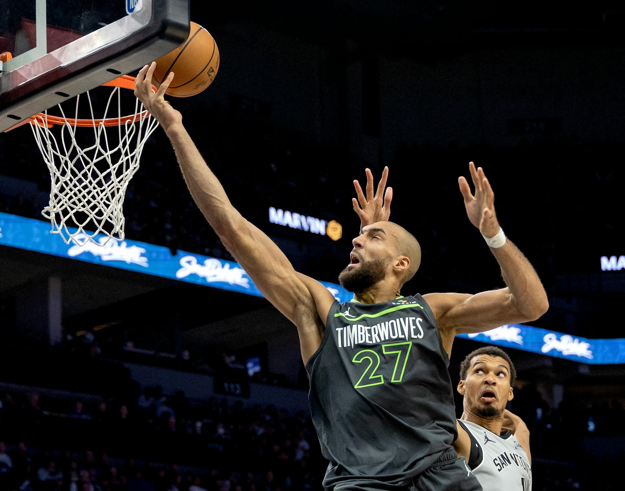 Minnesota Timberwolves rally to beat San Antonio Spurs