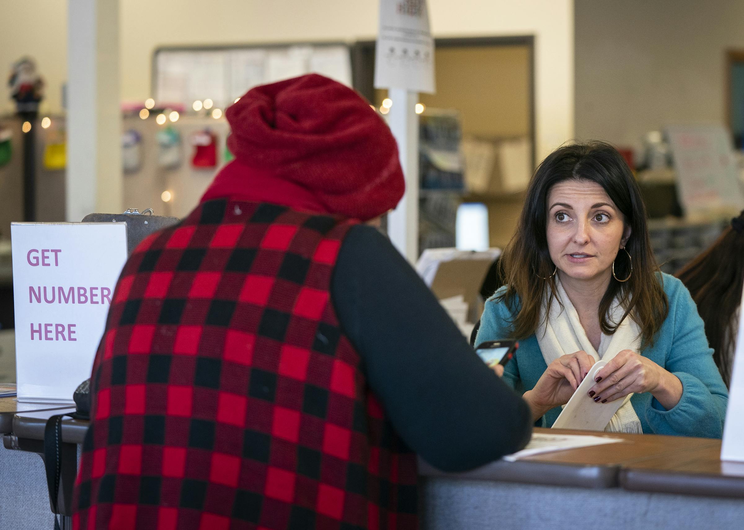 Minnesota begins renewing driver's licenses online