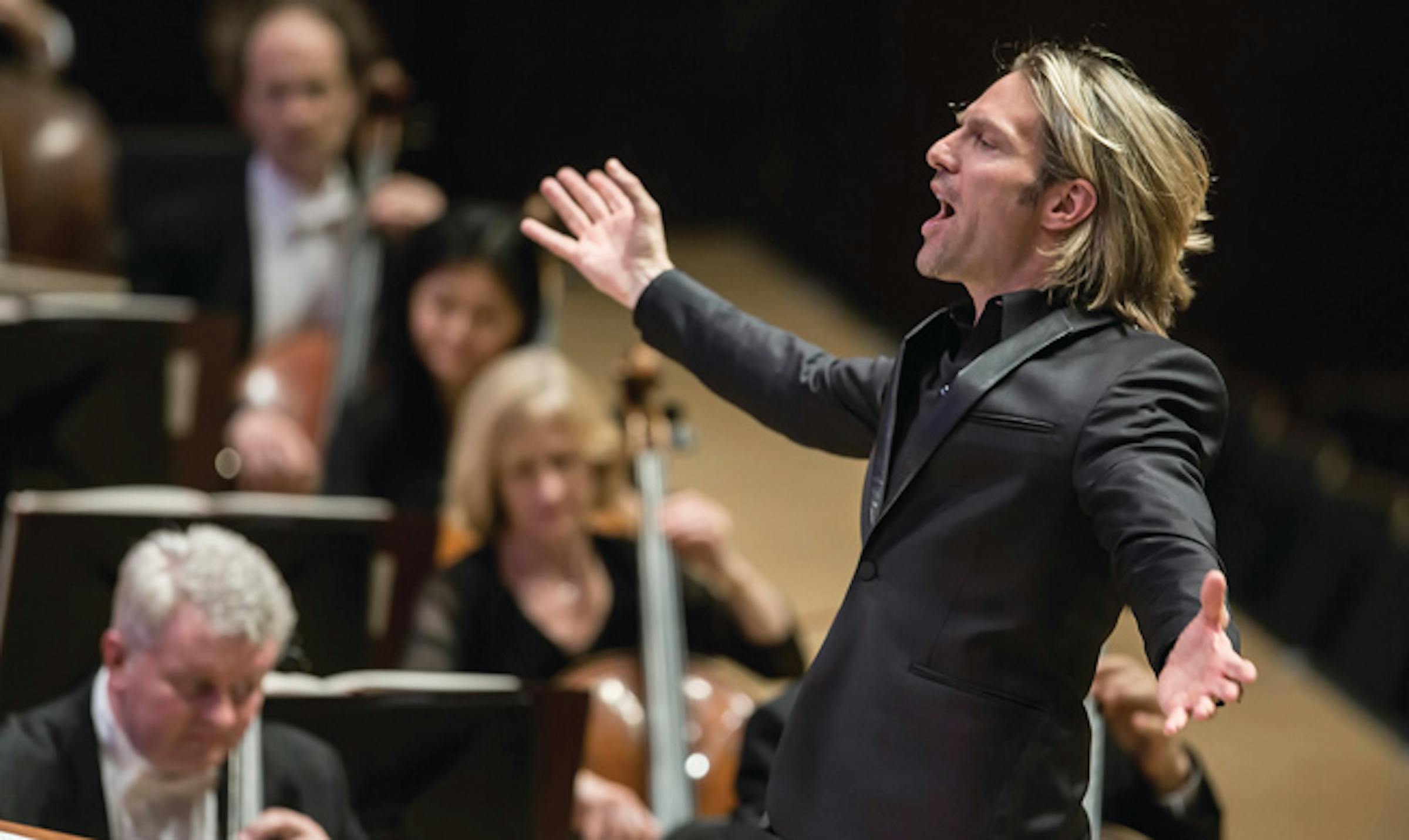 Review: Eric Whitacre's space-inspired "Deep Field" is a lofty work in ...