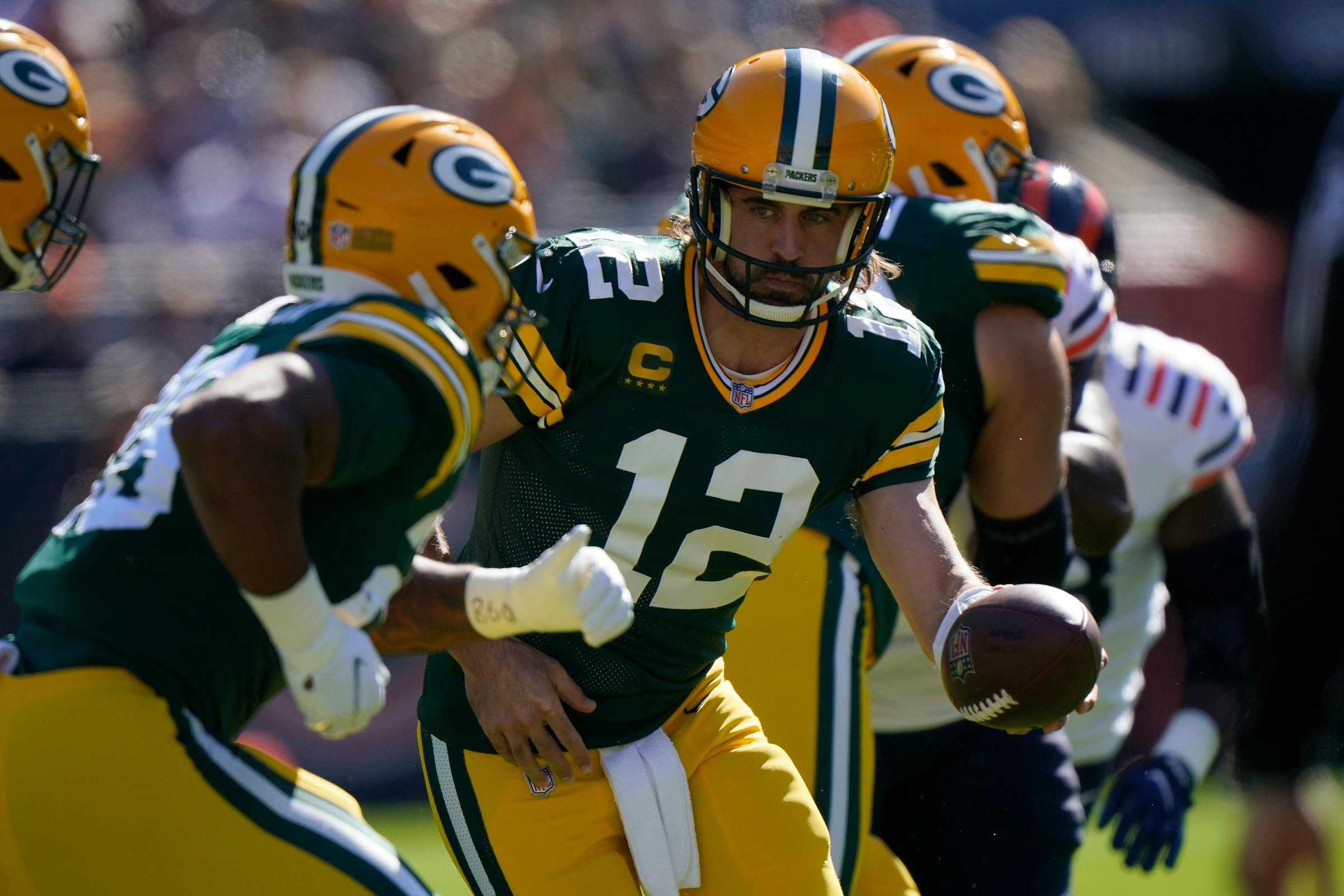 NFC North double-check: Don't be like Bears fan who flipped Rodgers the ...